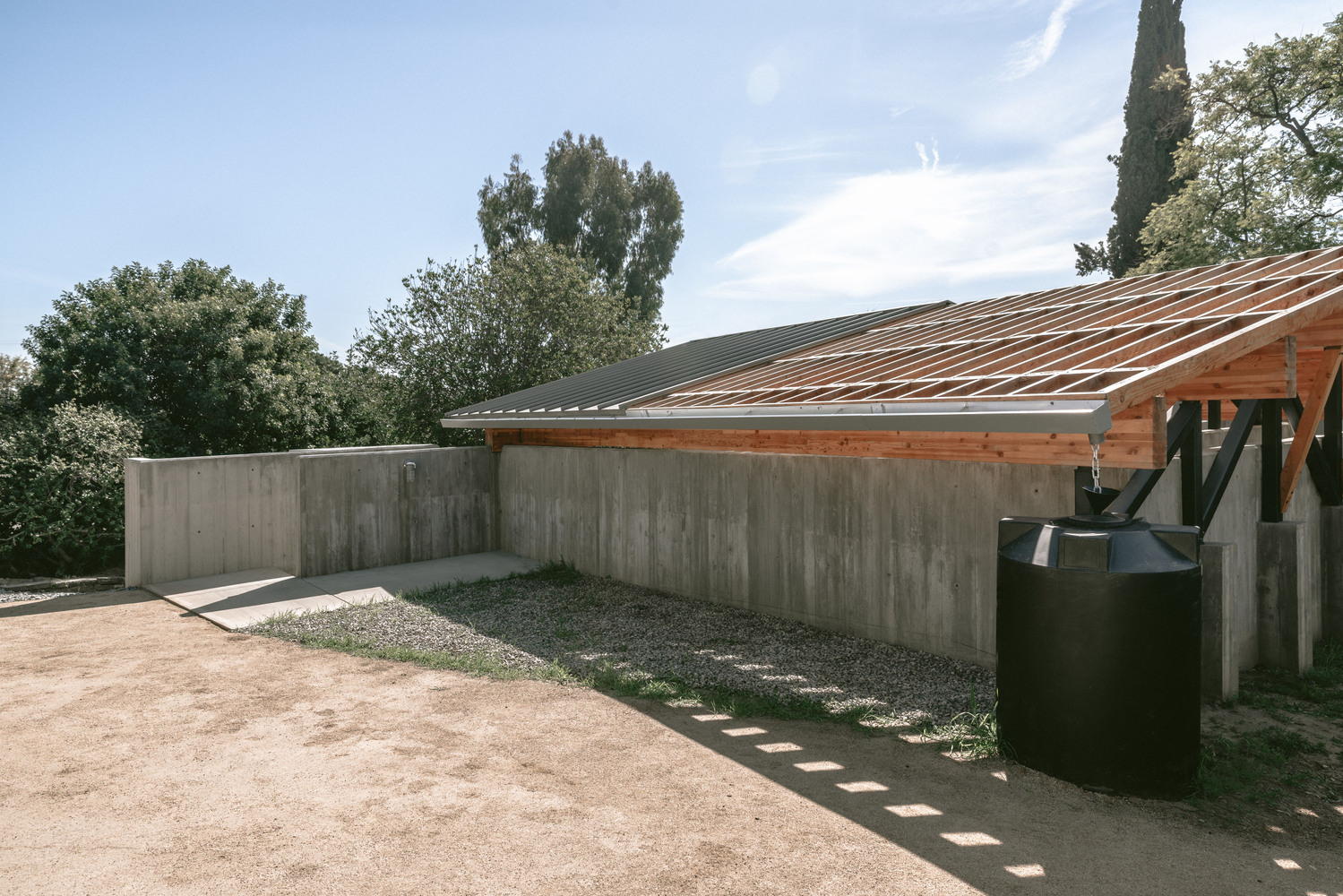 Gallery of House in Los Angeles 1 Art Studio and Residential Compound ...