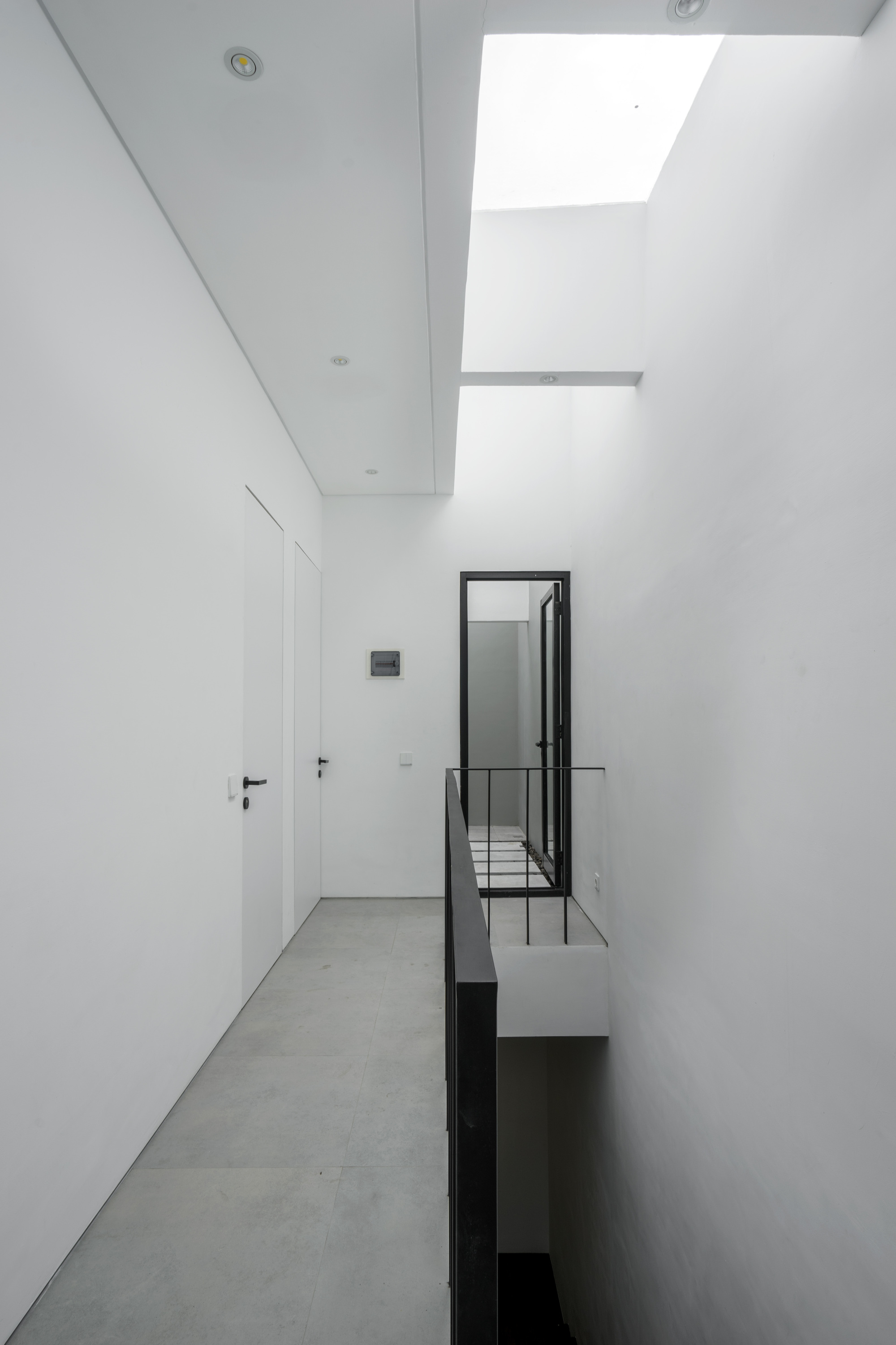 Gallery of R Micro Housing / Simple Projects Architecture - 14