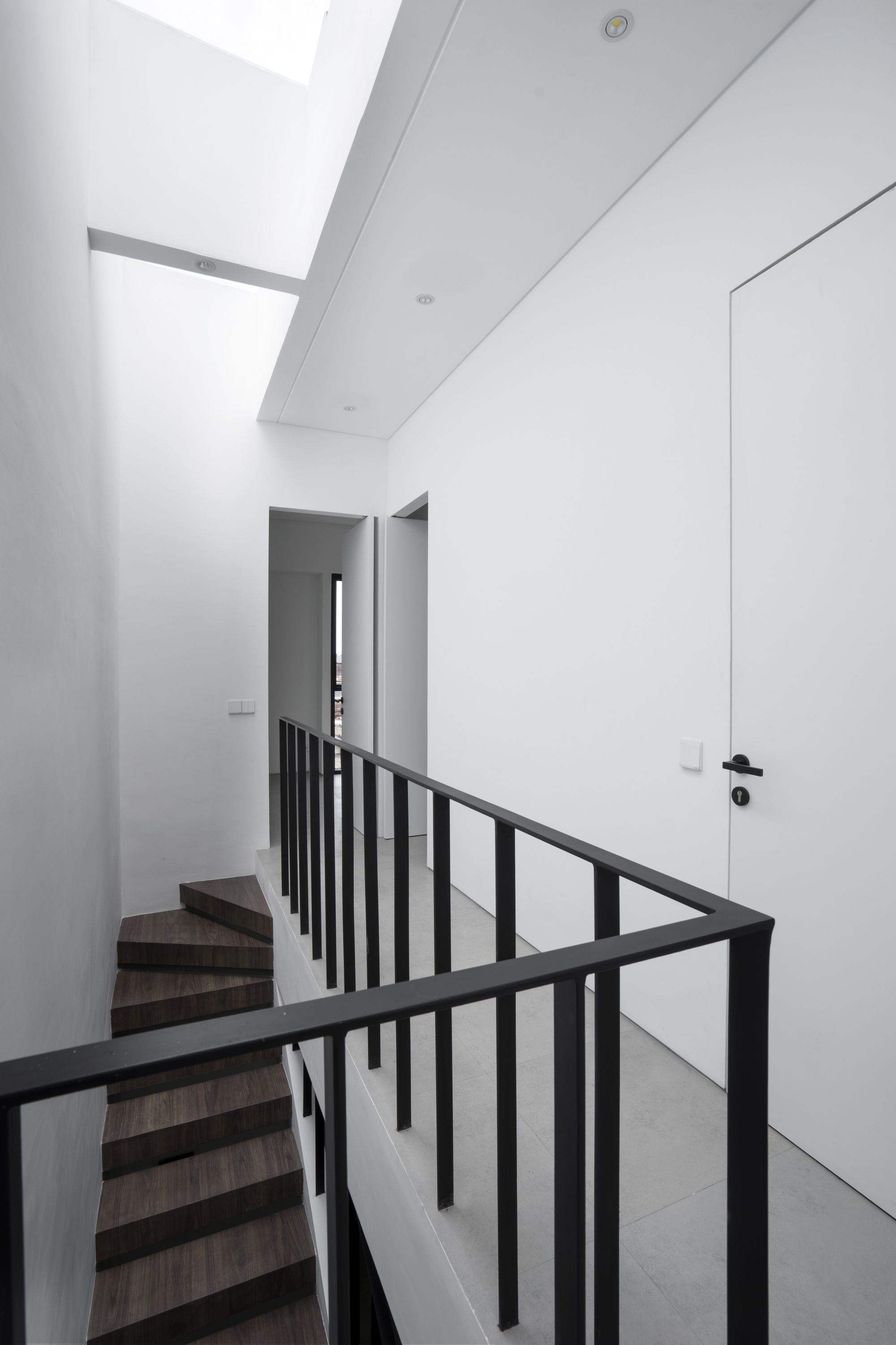 Gallery of R Micro Housing / Simple Projects Architecture - 11