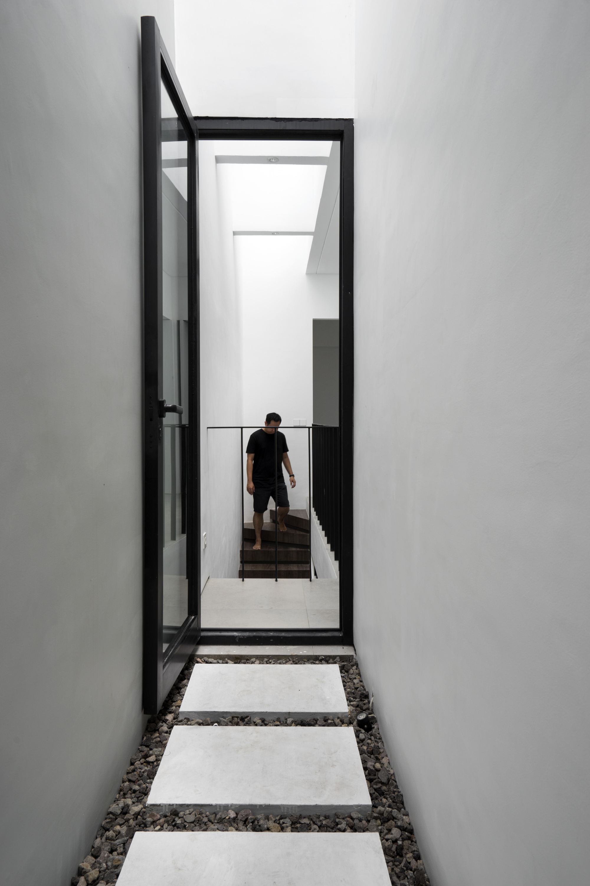 Gallery of R Micro Housing / Simple Projects Architecture - 10