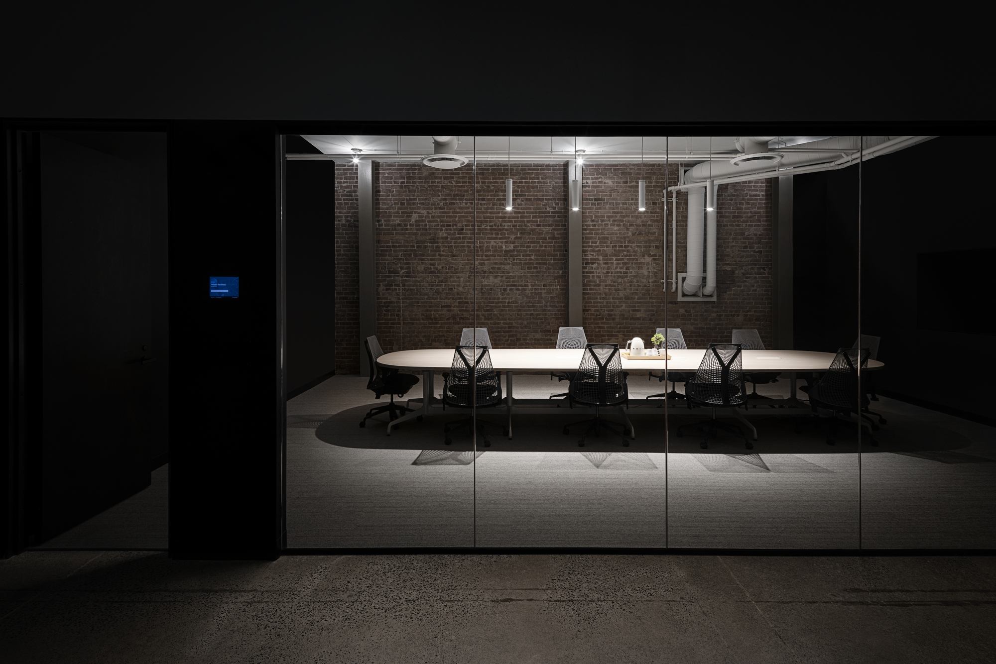 Gallery of Dialogue Head Office / Blanchette Architectes - 7