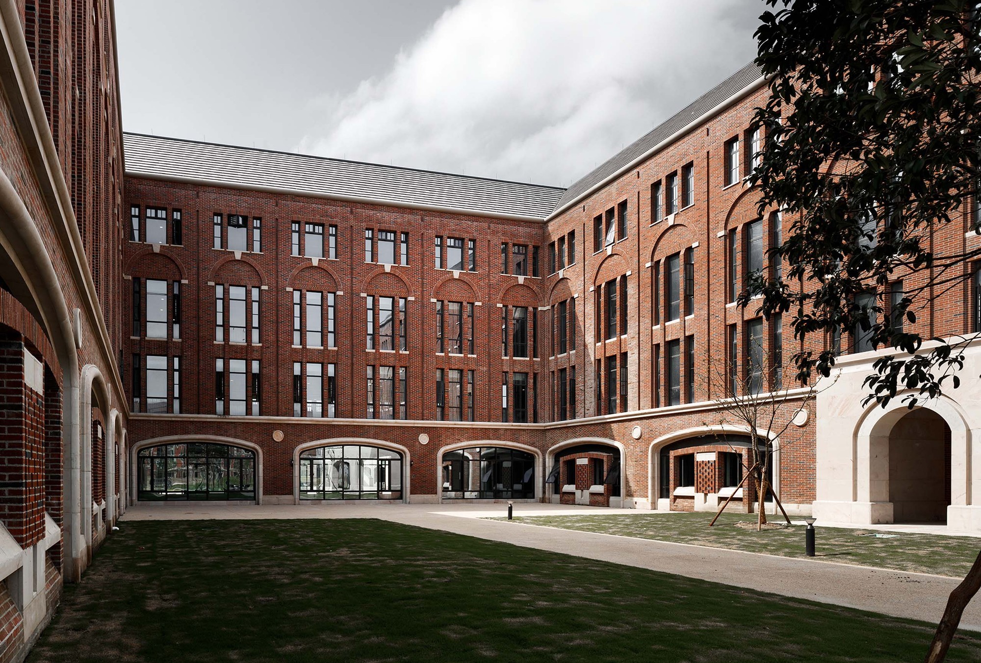 Gallery of International Campus of Zhejiang University / UAD - 6