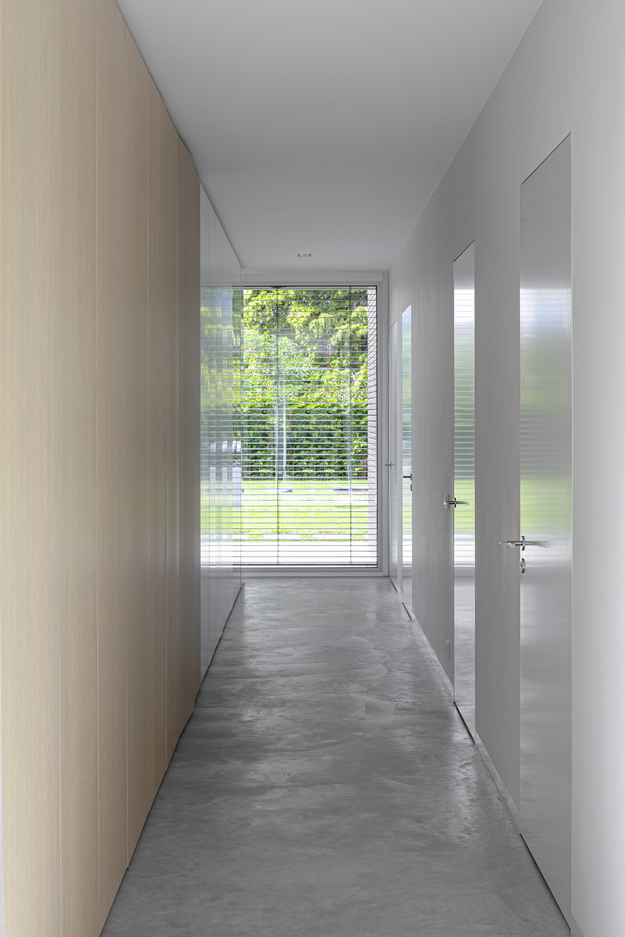 Gallery of Outside In House / i29 interior architects + Bedaux de ...