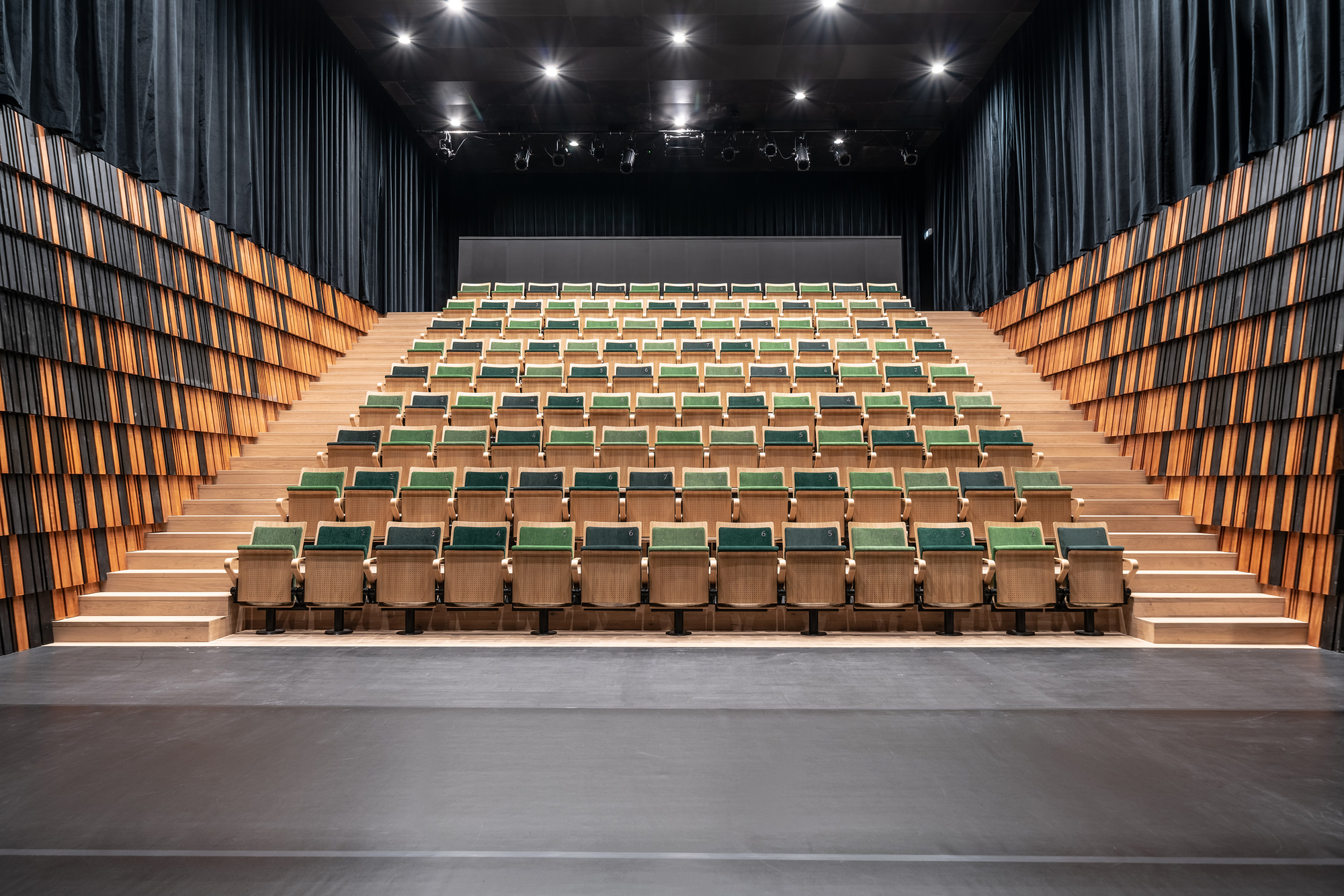 Gallery of National Dance Theater / ZDA - Zoboki Design and ...