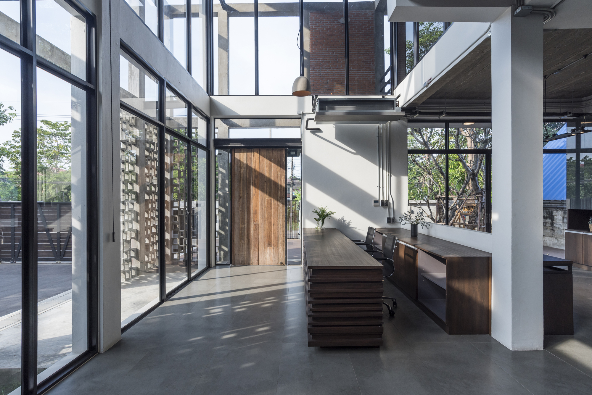 Gallery of MAC Construction Headquarters / O2 Studio - 14