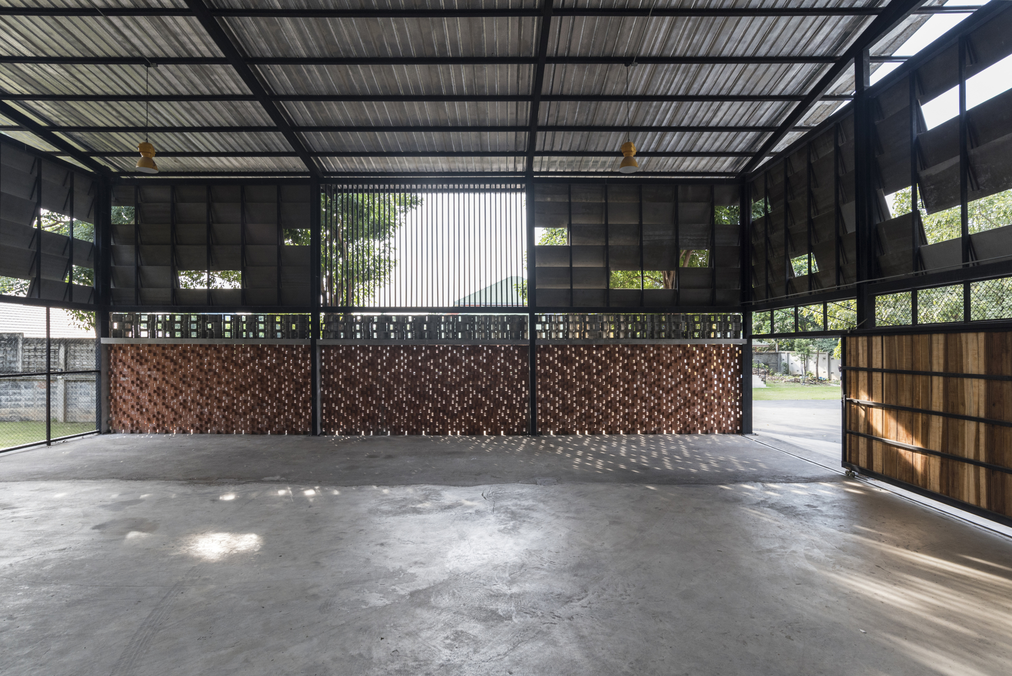 Gallery of MAC Construction Headquarters / O2 Studio - 6