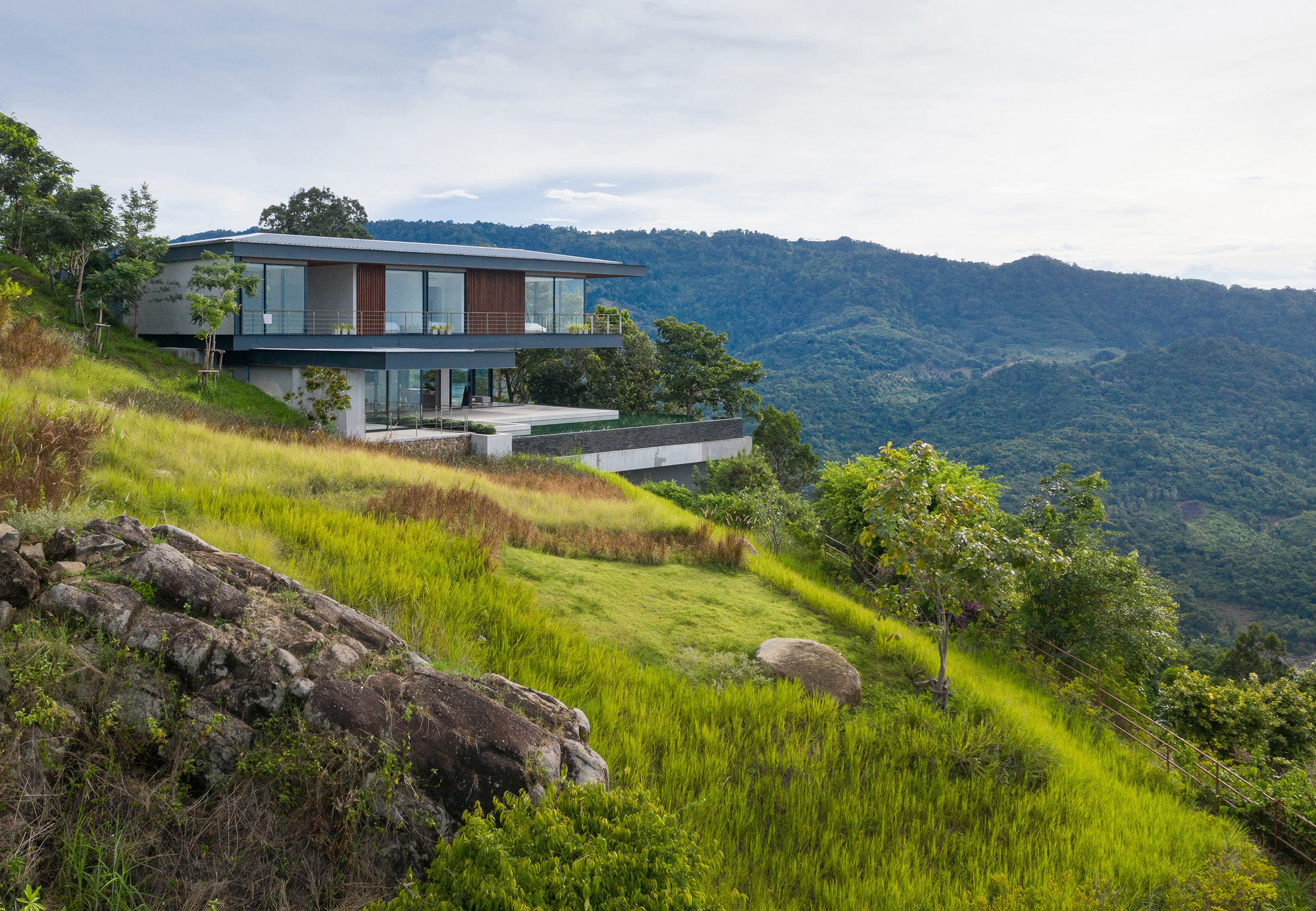 Gallery of Adrisa Residence / OfficeAT - 31