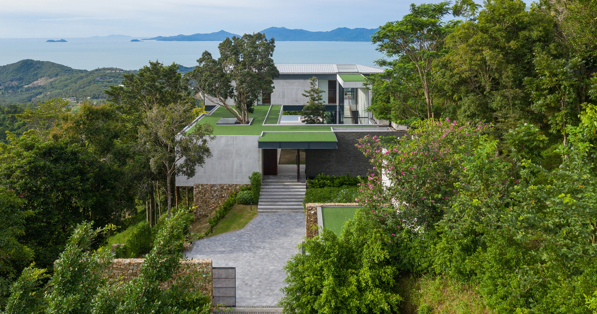 Gallery of Adrisa Residence / OfficeAT - 19