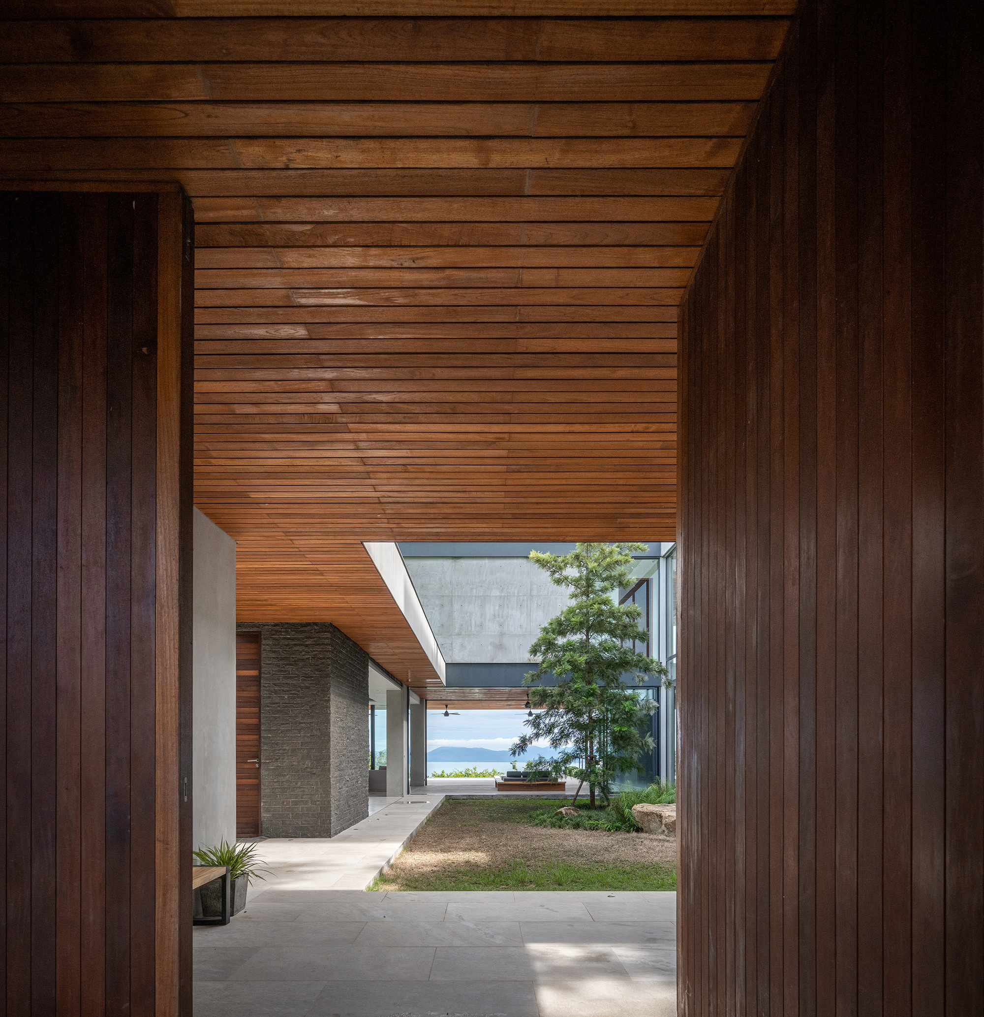 Gallery of Adrisa Residence / OfficeAT - 33