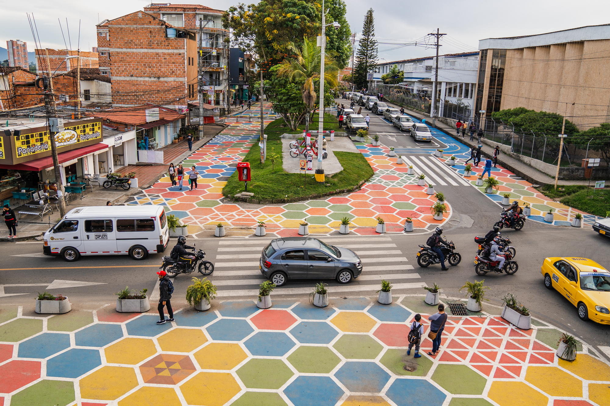 Gallery of Conscious Street Intervention, a garden of colors/ Taller ...