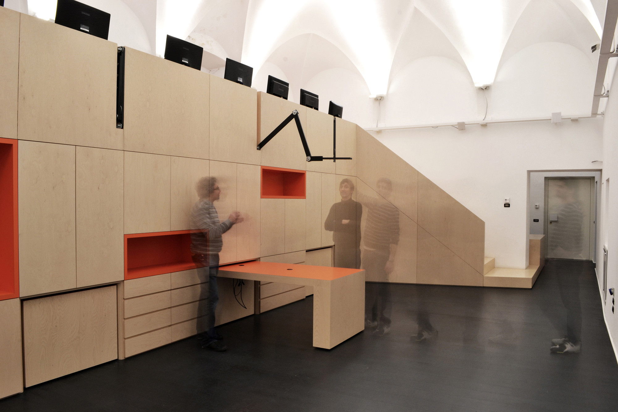 Gallery of Why Should We Design Spaces with Furniture on Wheels? - 6
