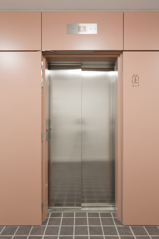 City Council Education Service / HUB | ArchDaily