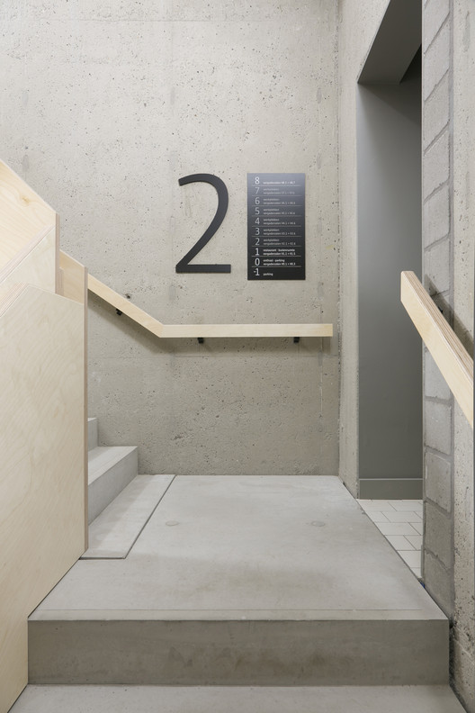 City Council Education Service / HUB | ArchDaily