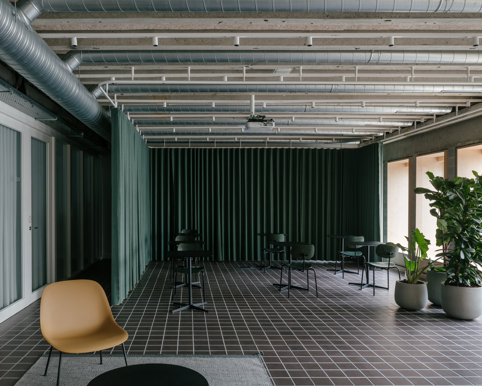 Gallery of City Council Education Service / HUB - 3