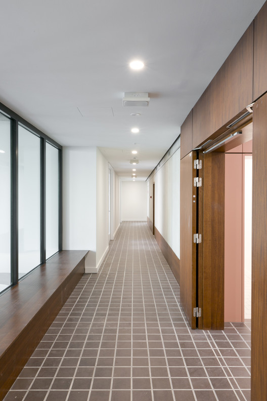 City Council Education Service / HUB | ArchDaily