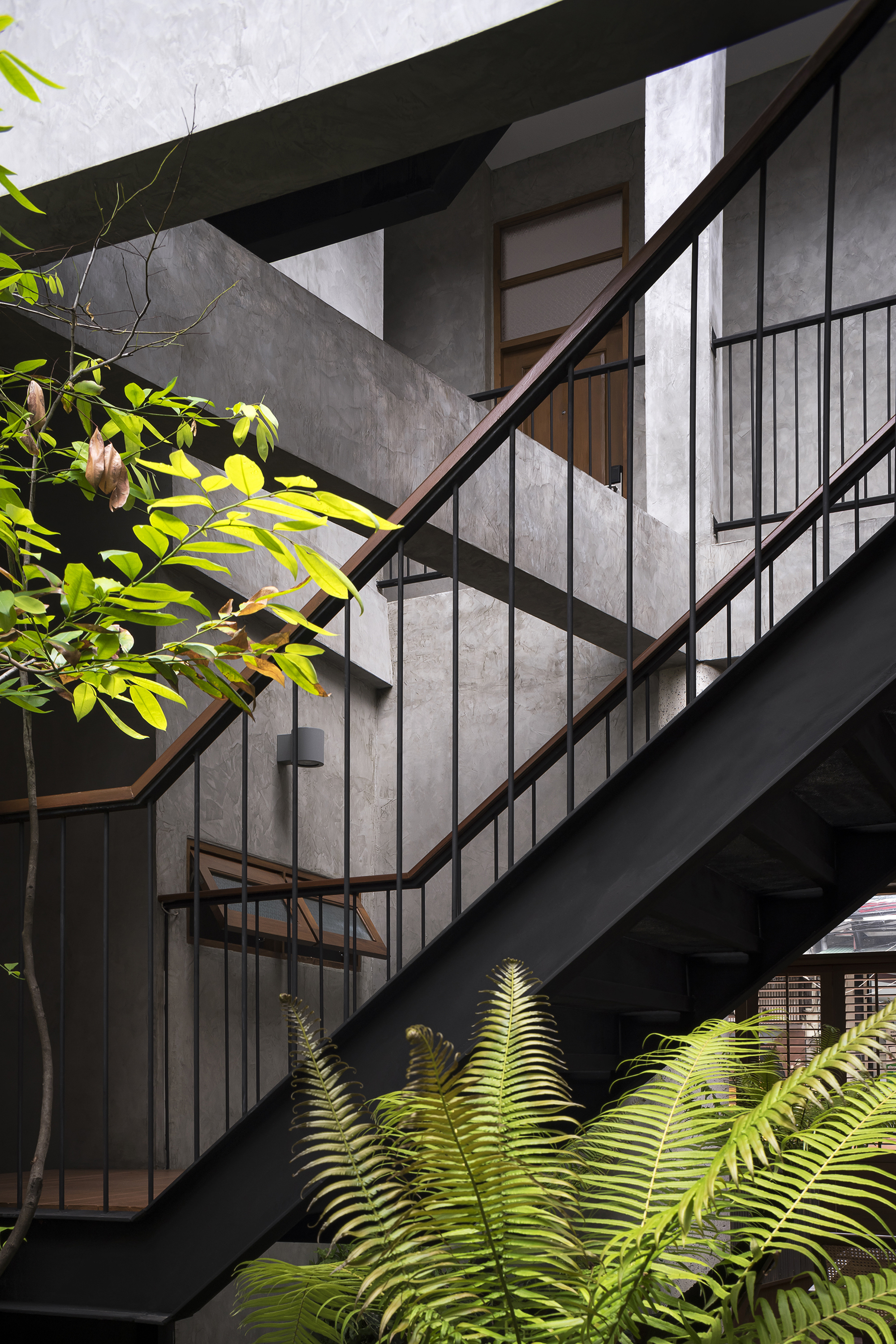 Gallery of Hidden Garden Hostel / Full Scale Studio - 28