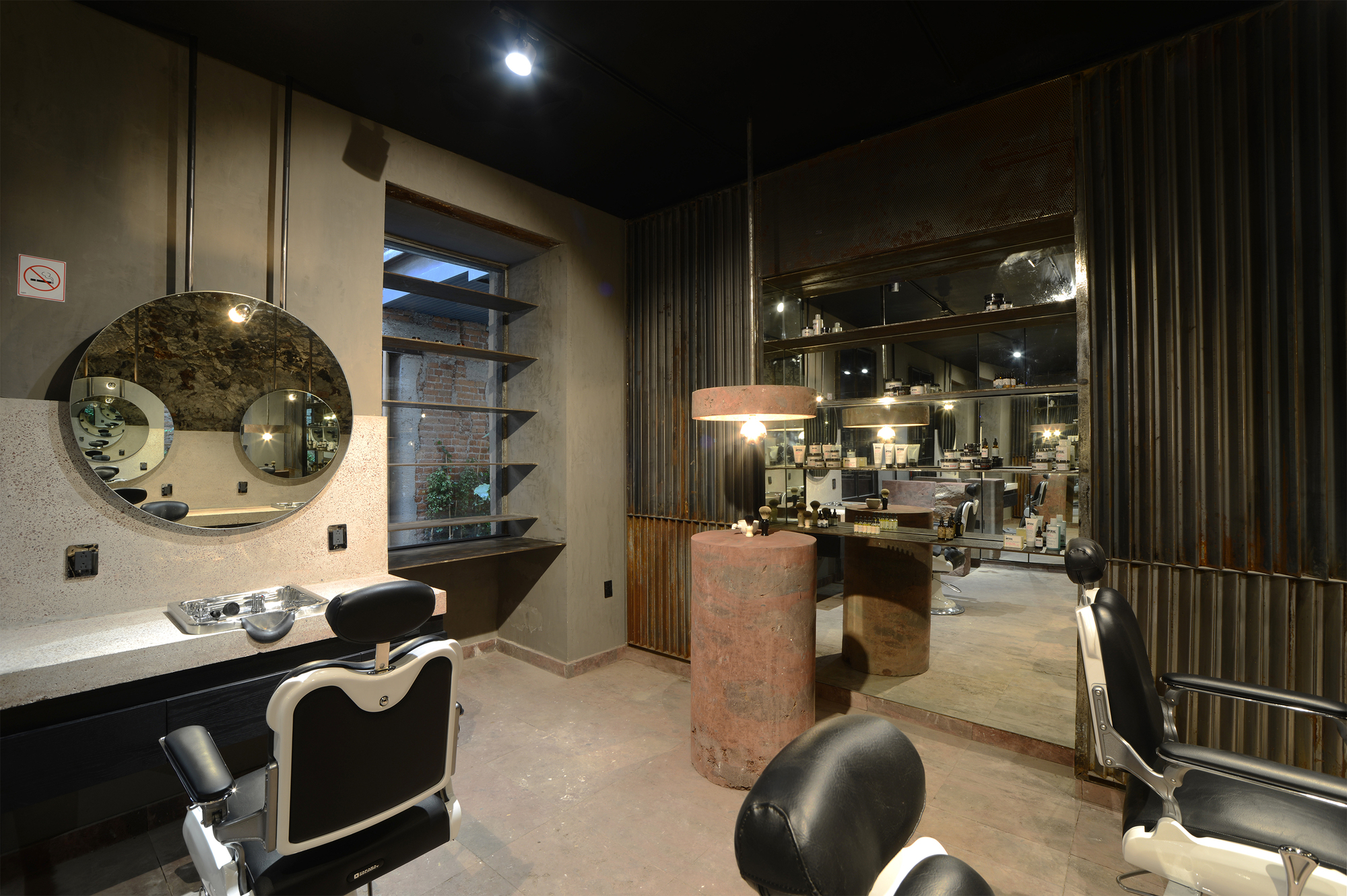 Gallery of Capital Barber Shop / BBL Arquitectos - 14