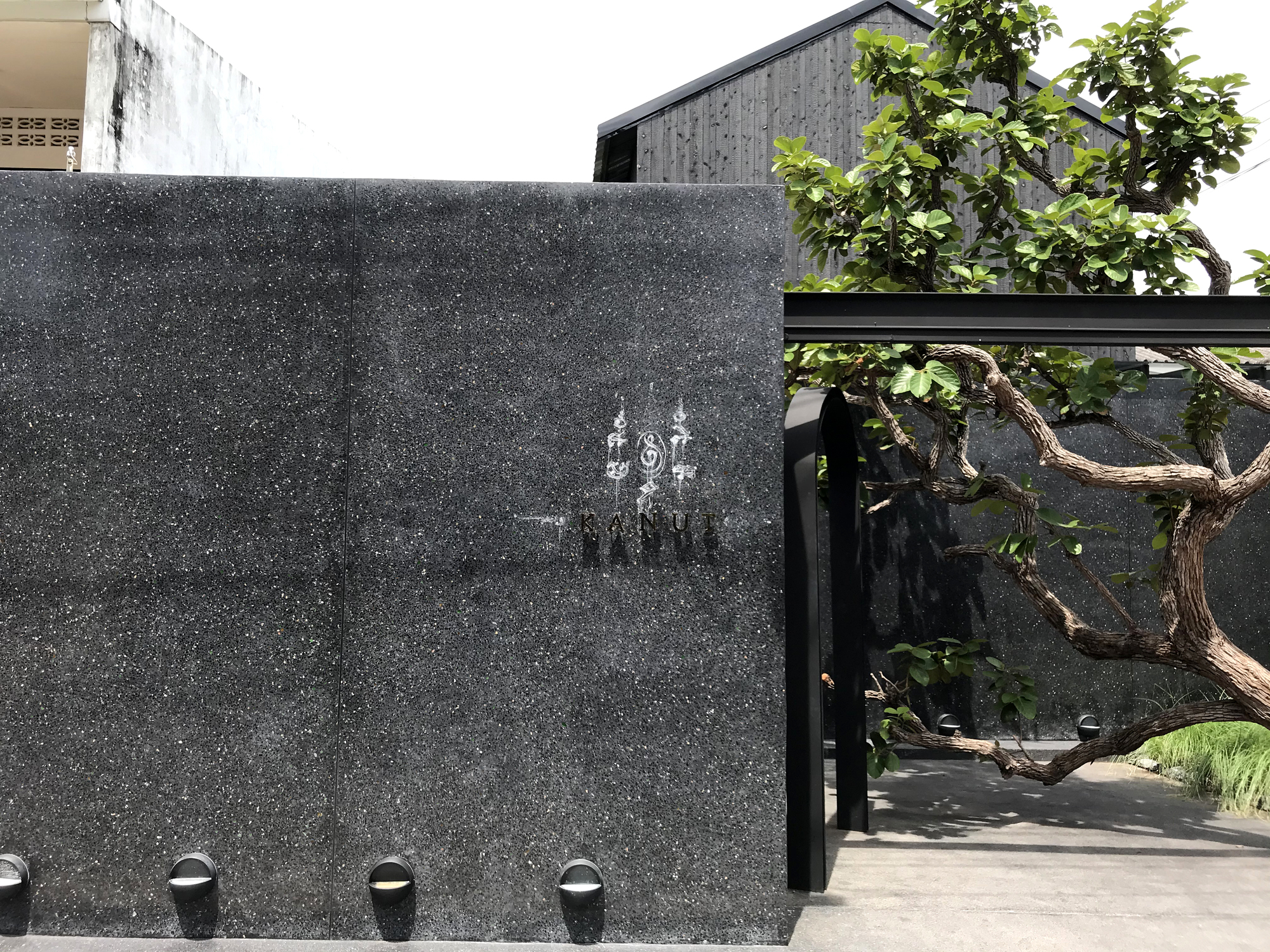 Gallery of Kanut House Cafe / PDA Puredesigns Associate - 8