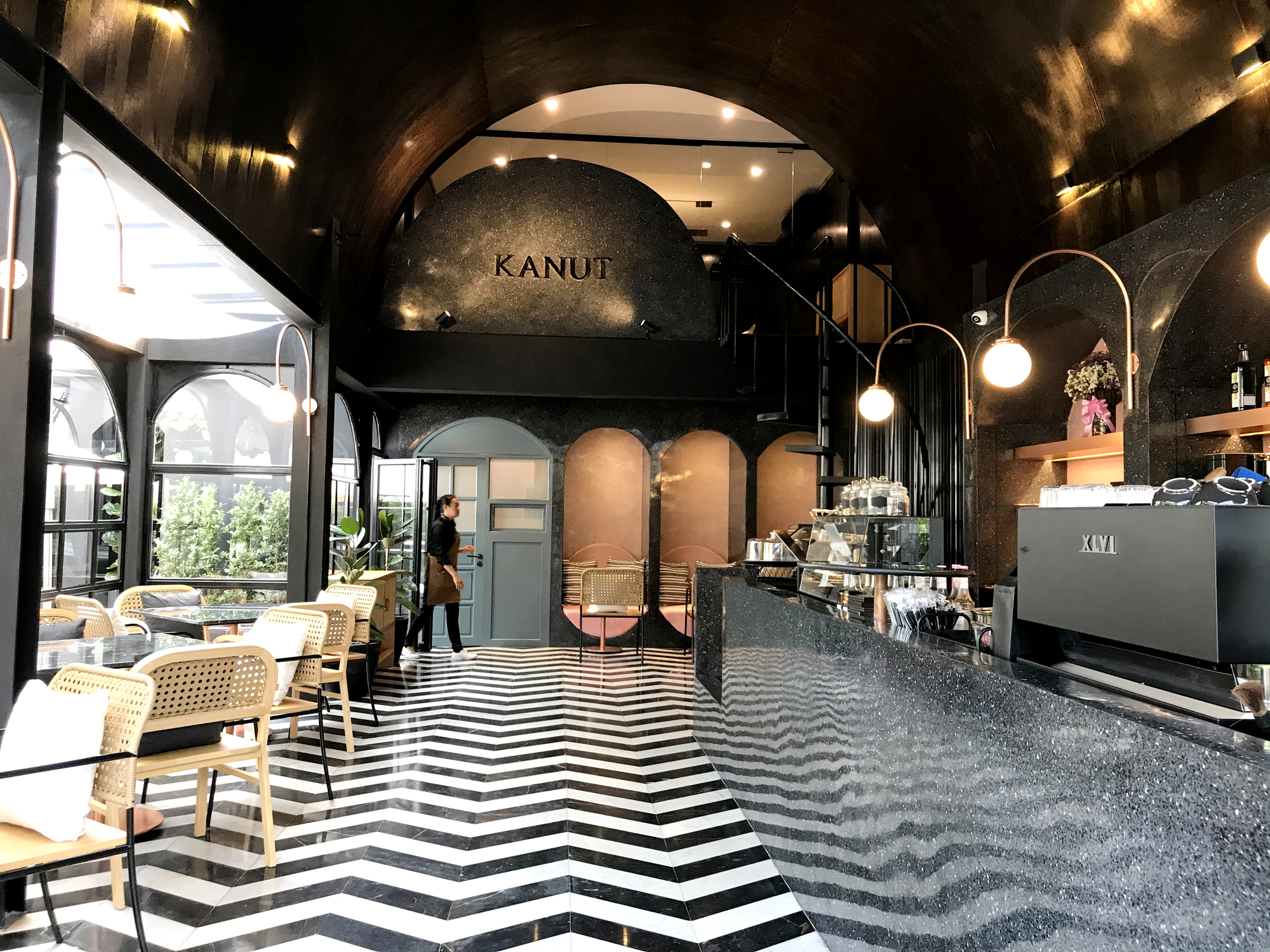 Gallery of Kanut House Cafe / PDA Puredesigns Associate - 3