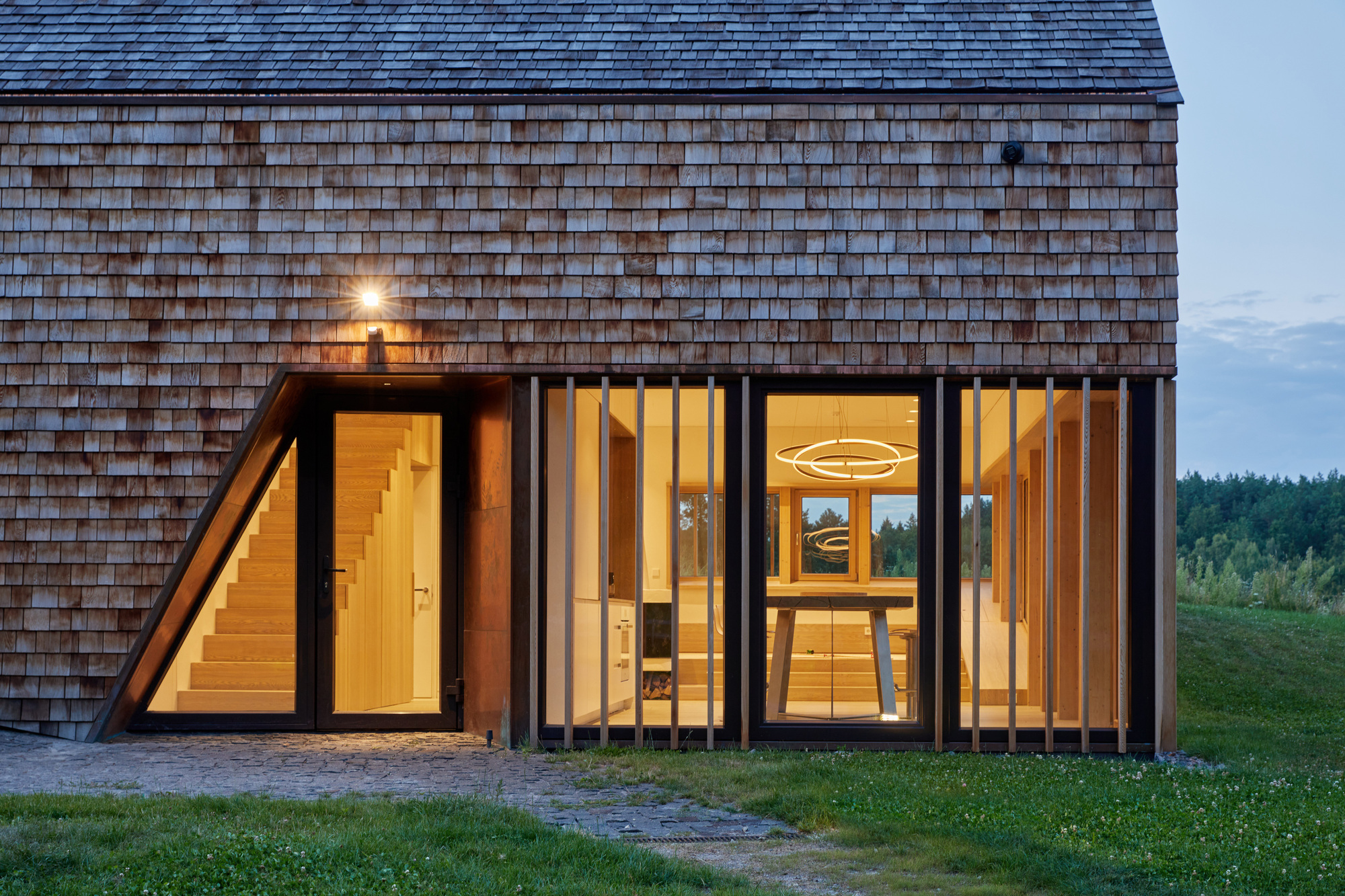 Gallery of Cedar House / arches - 16