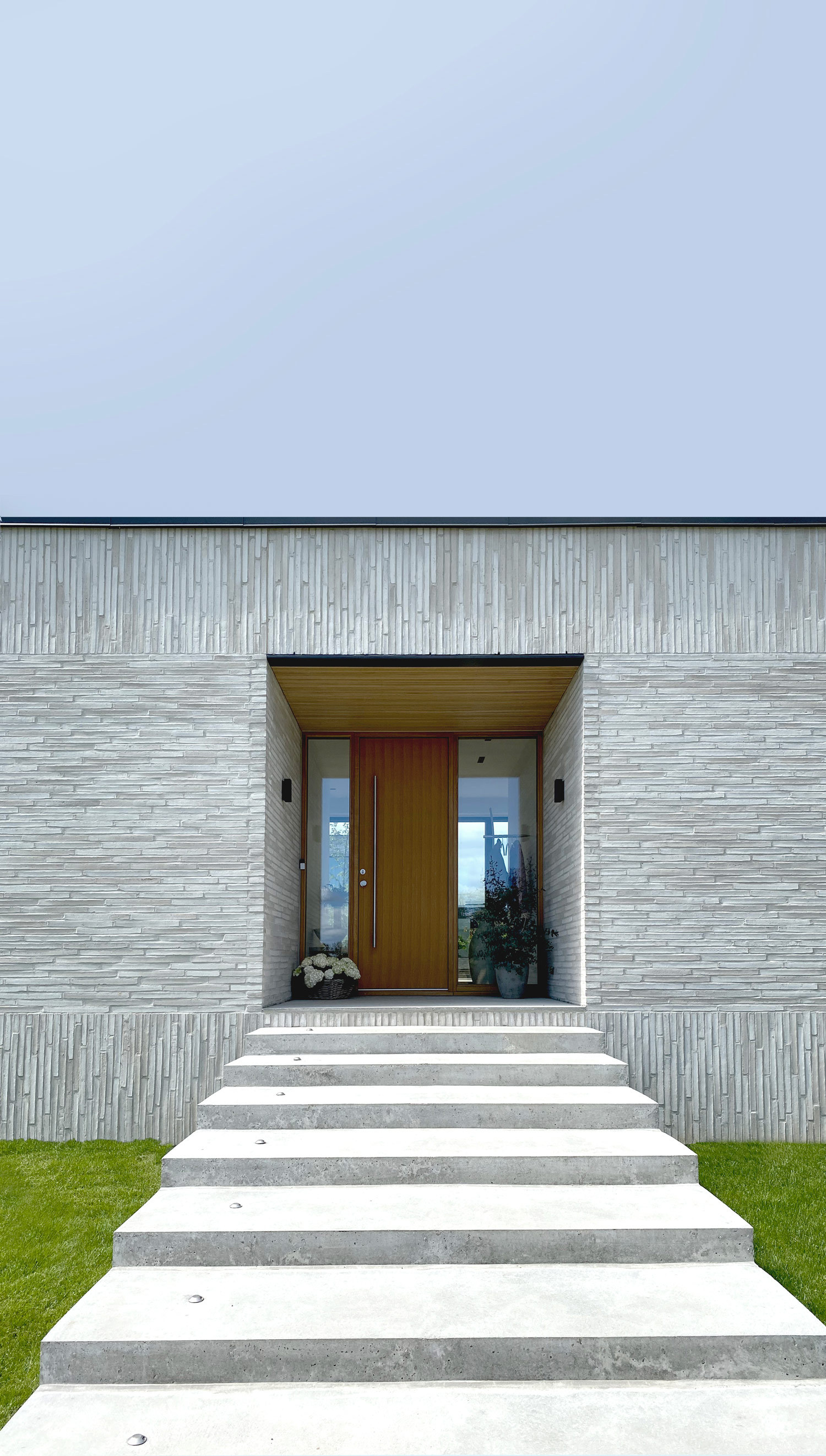 Gallery of Sweet Simplicity: Living with Scandinavian Architecture - 12