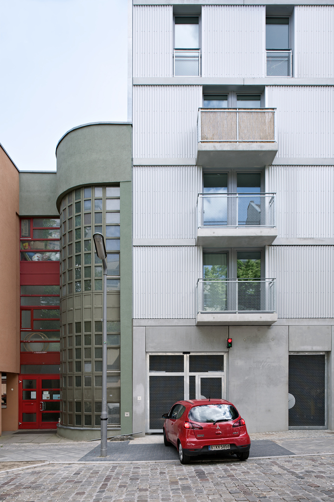 Gallery of New Housing on Briesestraße / EM2N - 5