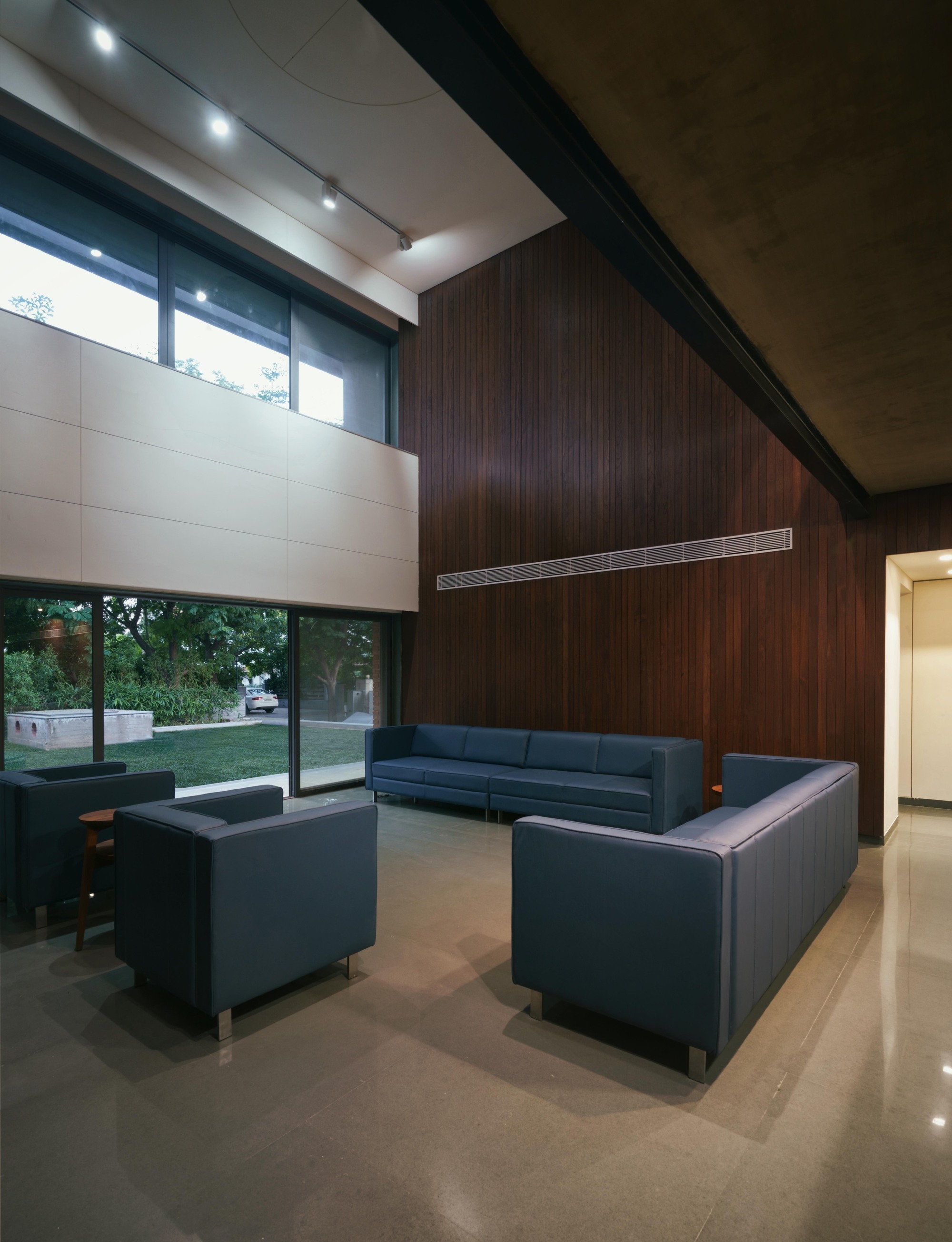 Gallery of Private Residence No. 3 / FLXBL Design Consultancy - 14