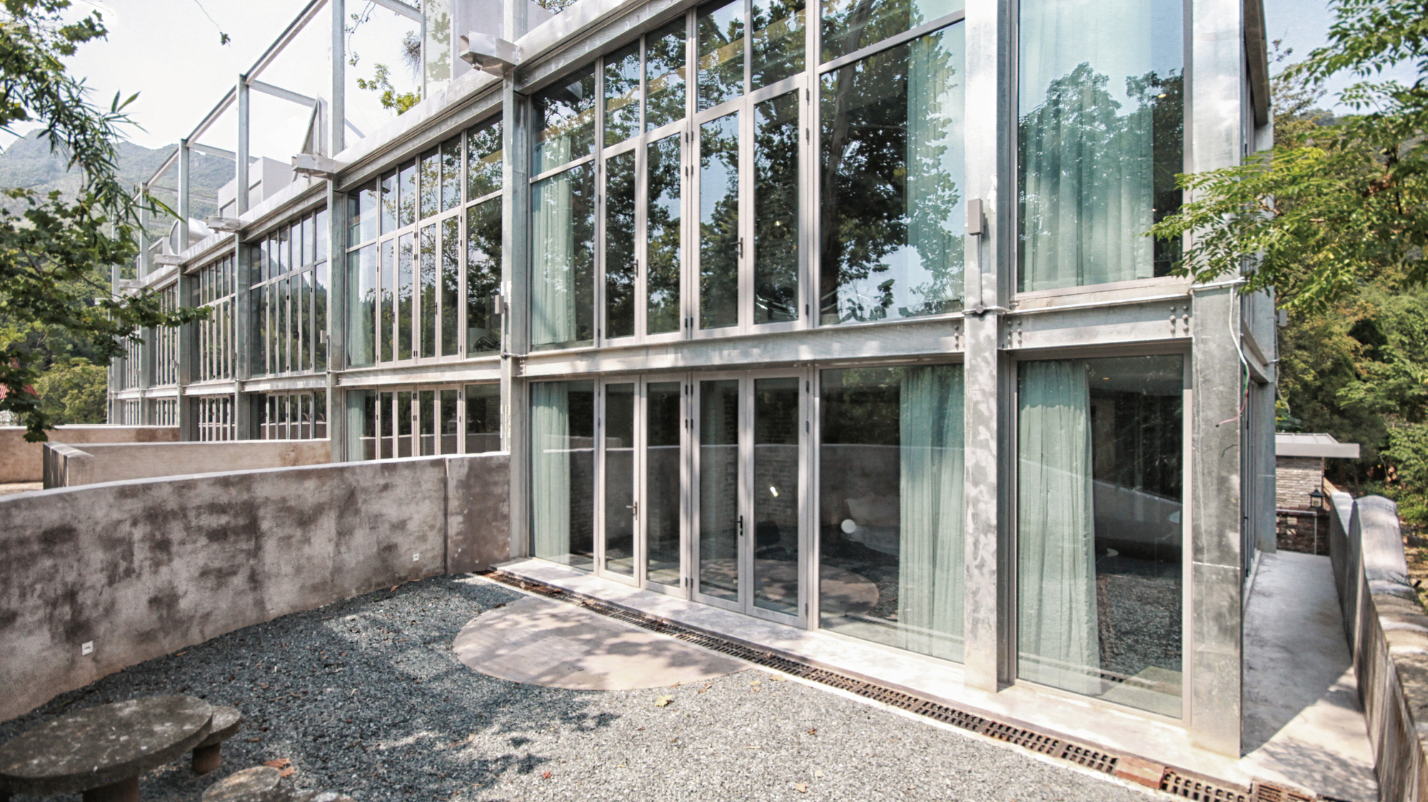 Gallery of Ten Times Hotel / MONOLITH ARCHITECTS - 22