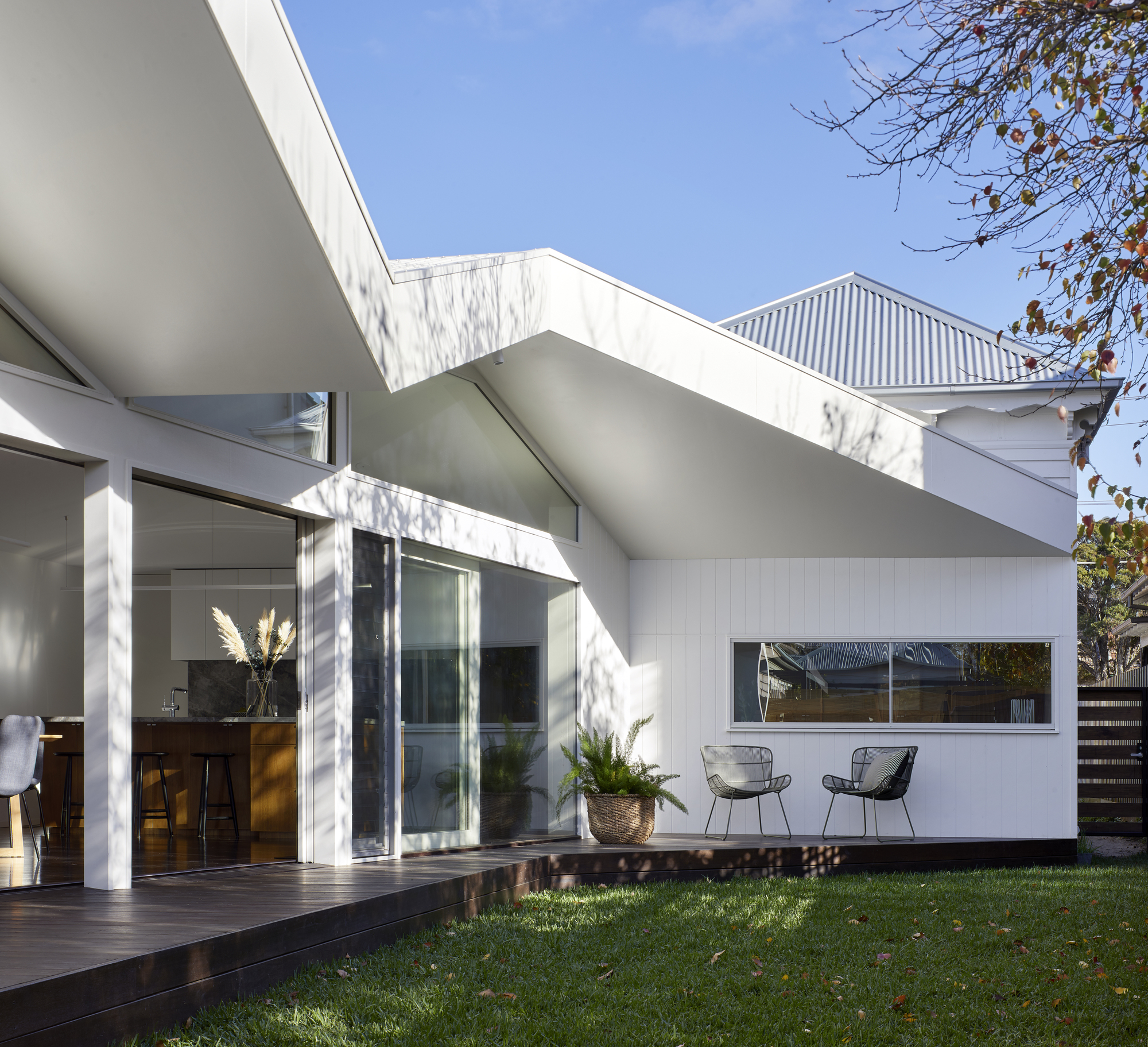 Gallery of Clad Pad House Renovation / Mihaly Slocombe - 7