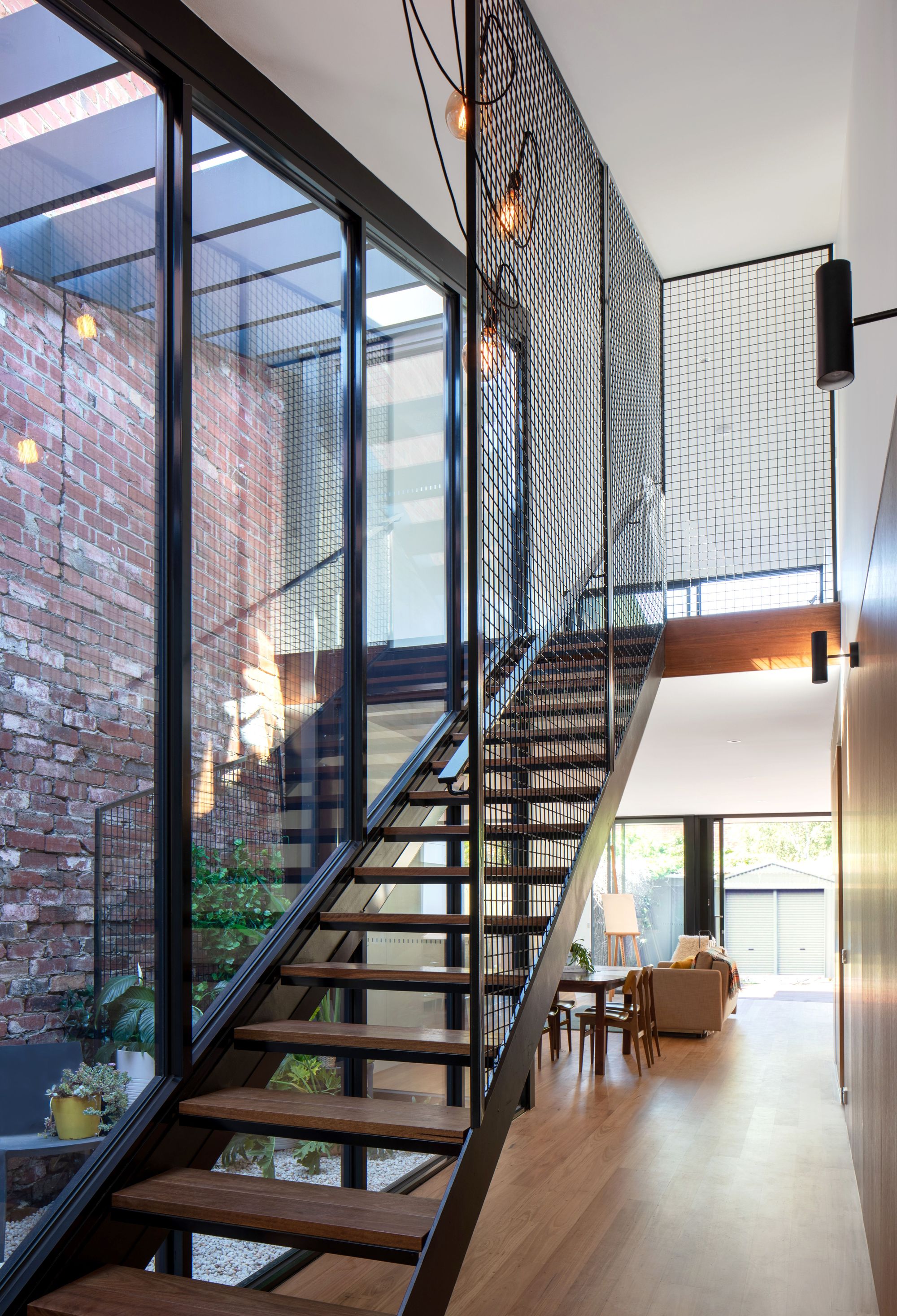 Gallery of Shadow Roll House / Megowan Architectural - 10