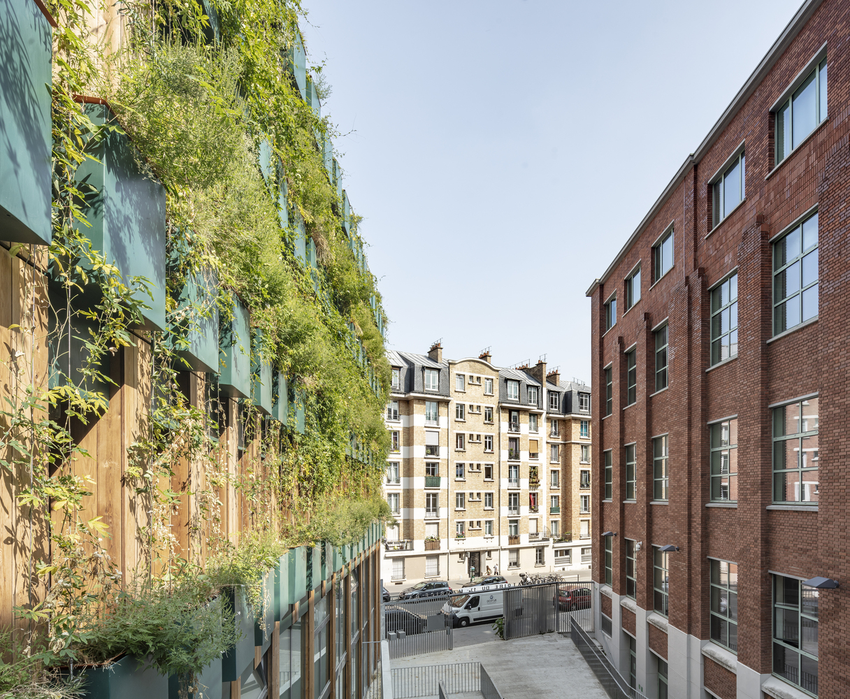 Gallery of Edison Lite Apartment Building / Manuelle Gautrand ...