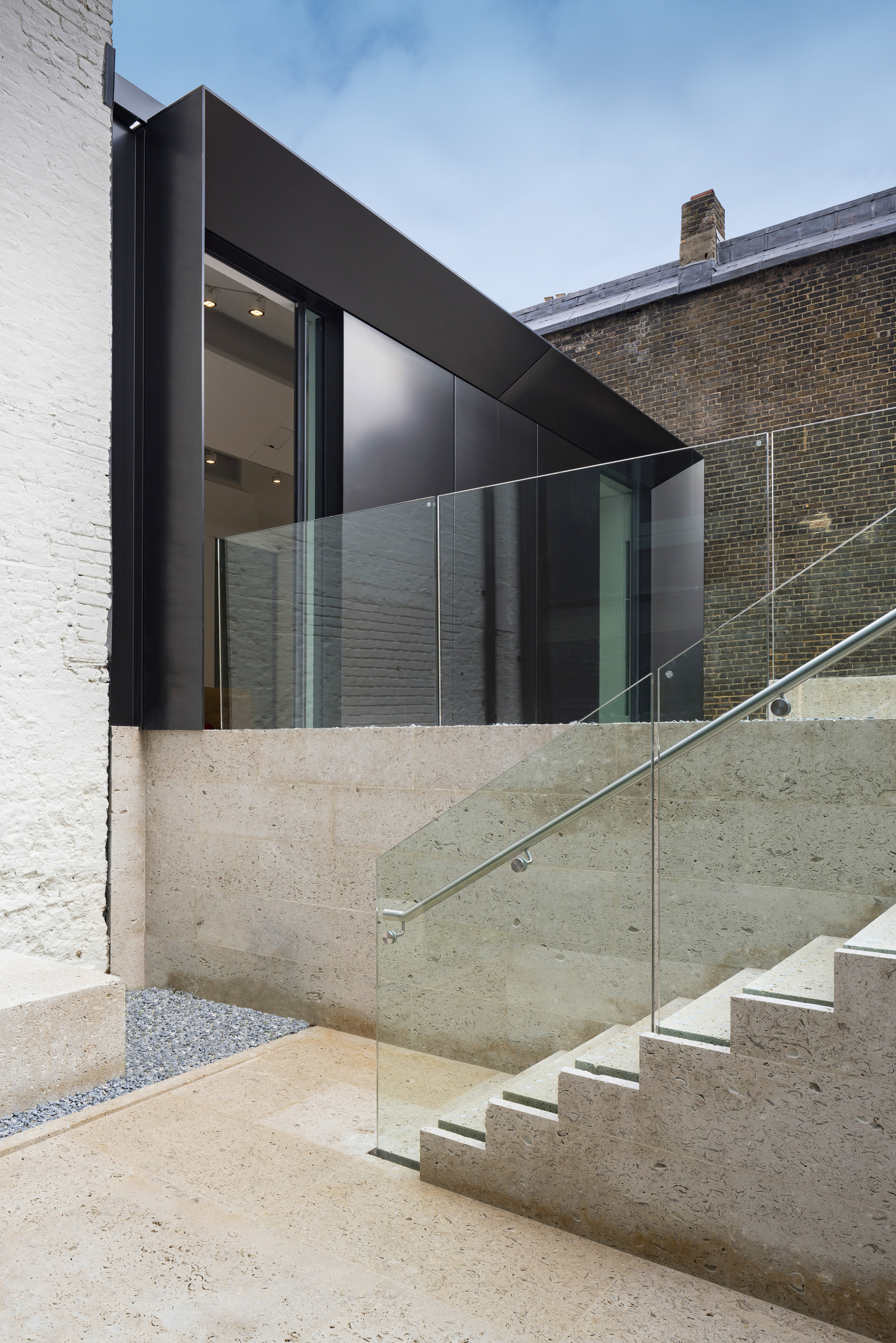 Gallery of Cromwell Place Exhibition and Working Space / Buckley Gray ...