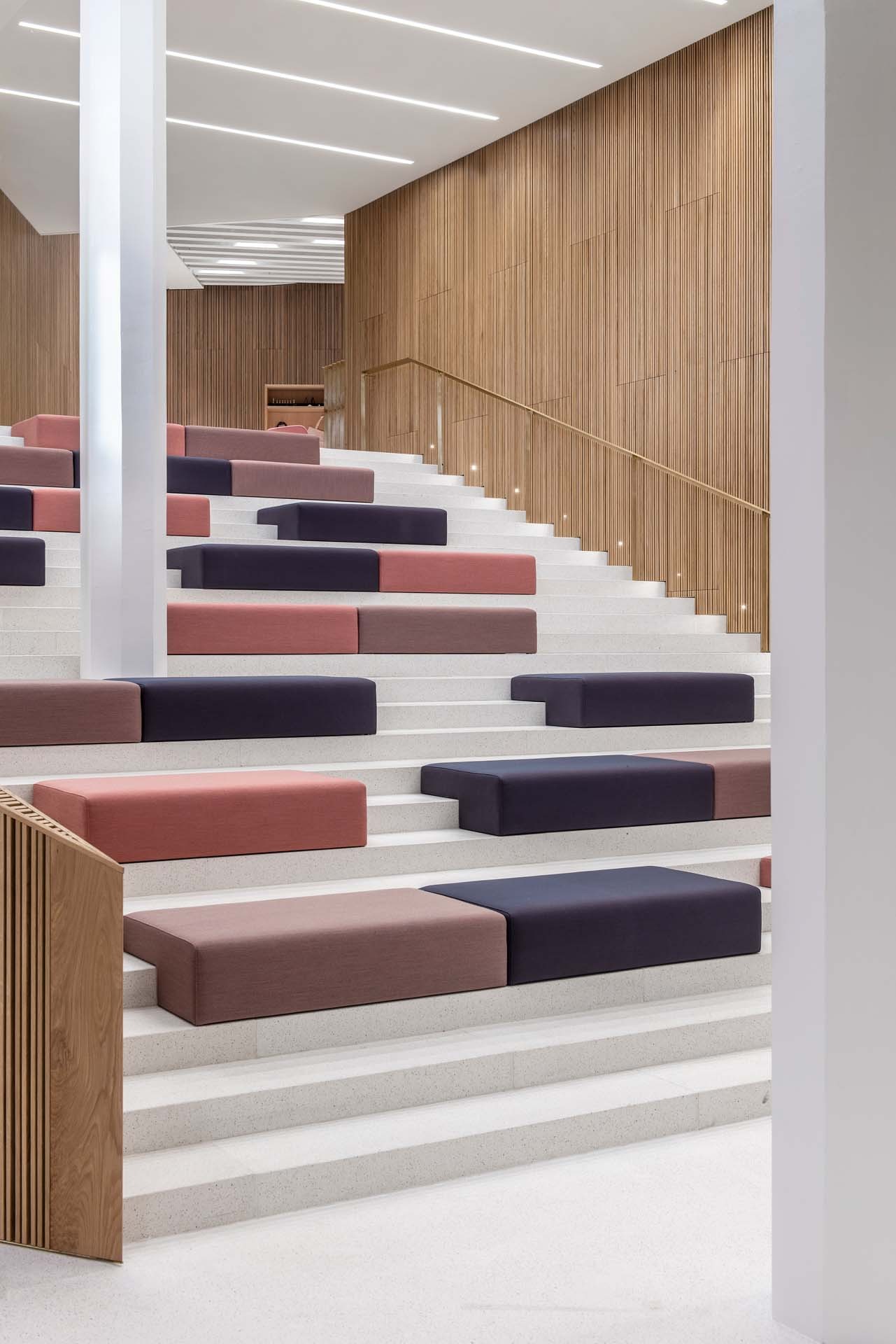 Gallery of Kirkkonummi Library / JKMM Architects - 15