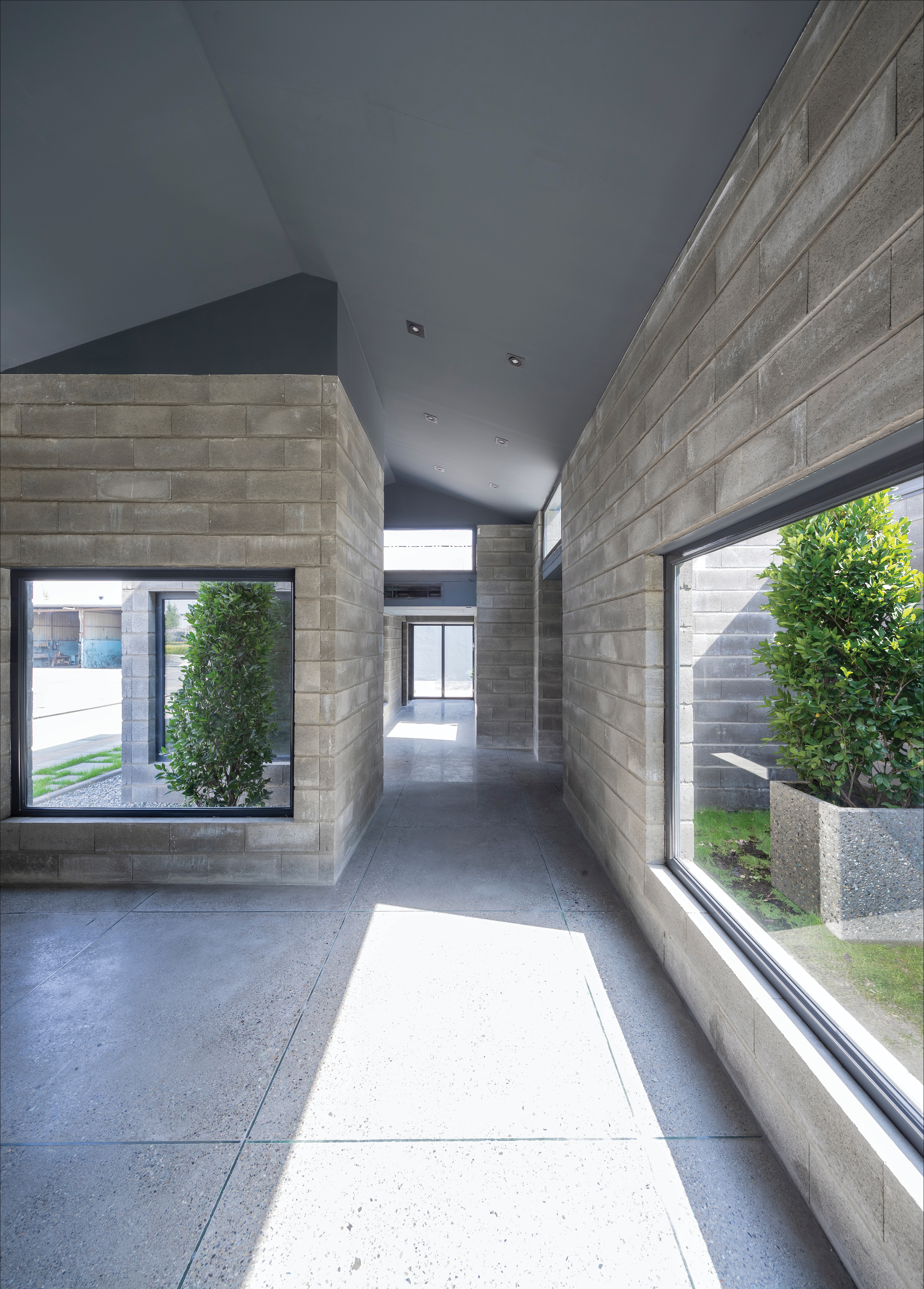 Galeria de Showroom da Fábrica Aptus / Hooba Design - 15