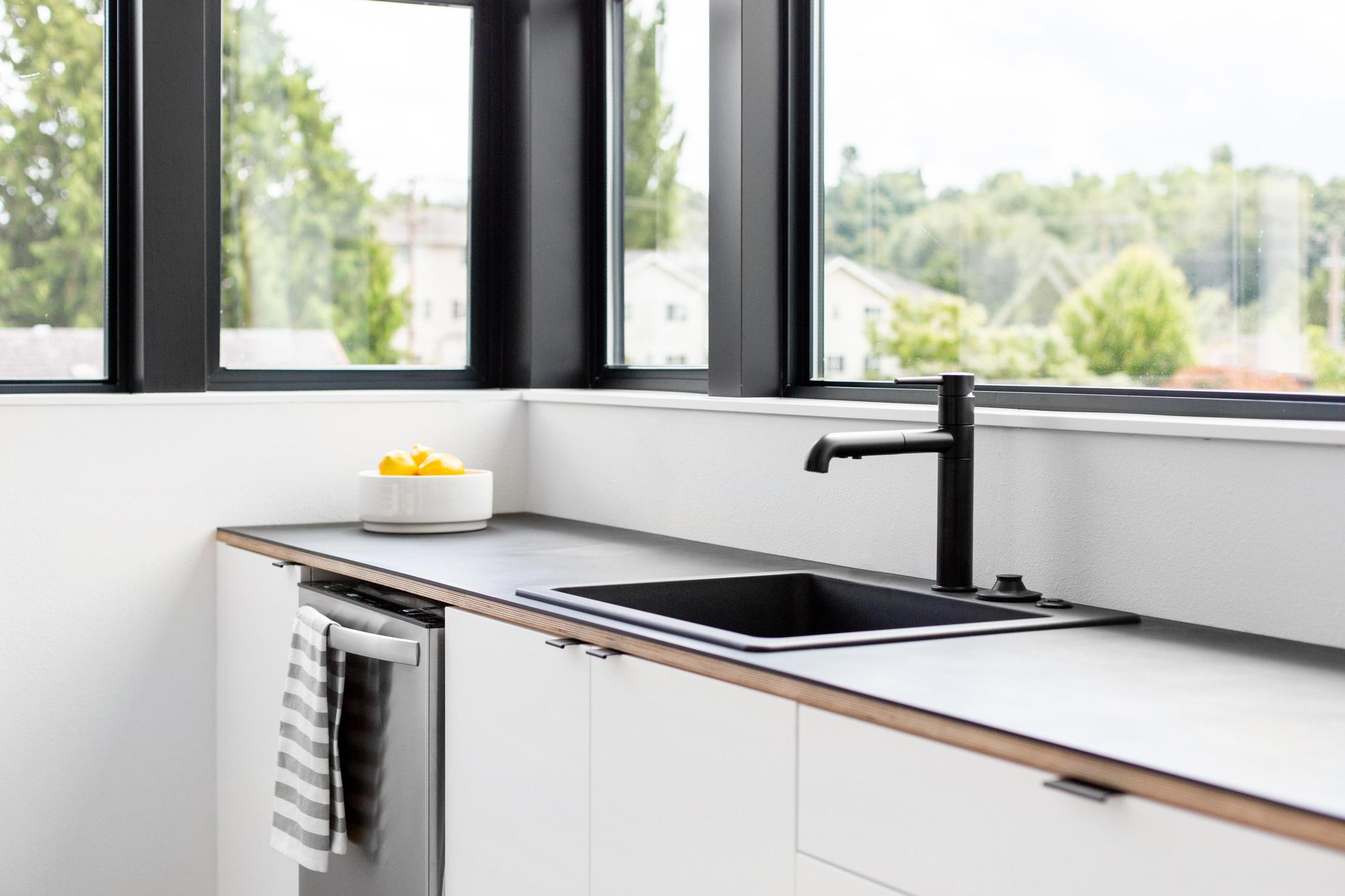 Gallery of Steel Stacks House / Hybrid - 13