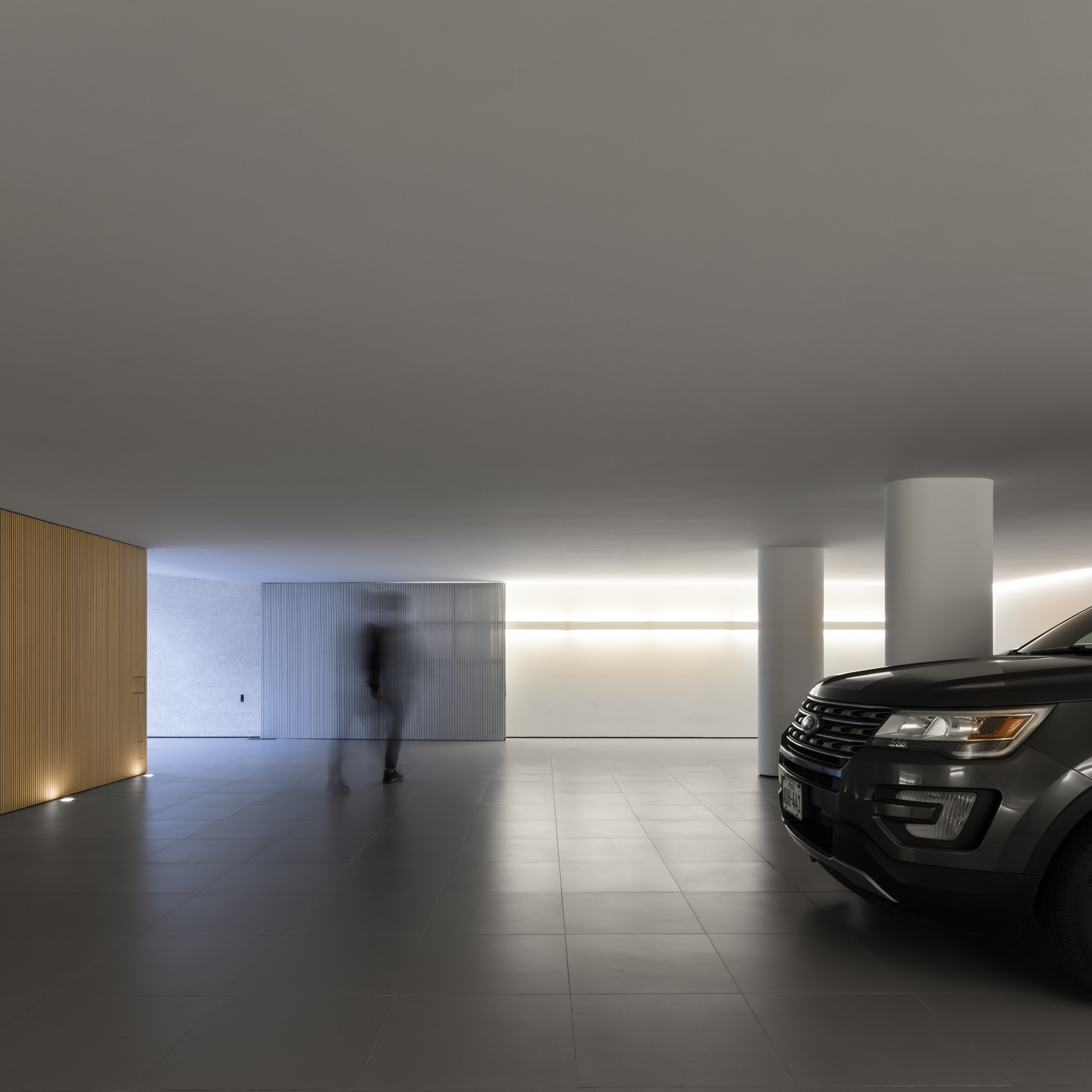 Gallery of Lima House / studio mk27 - 30