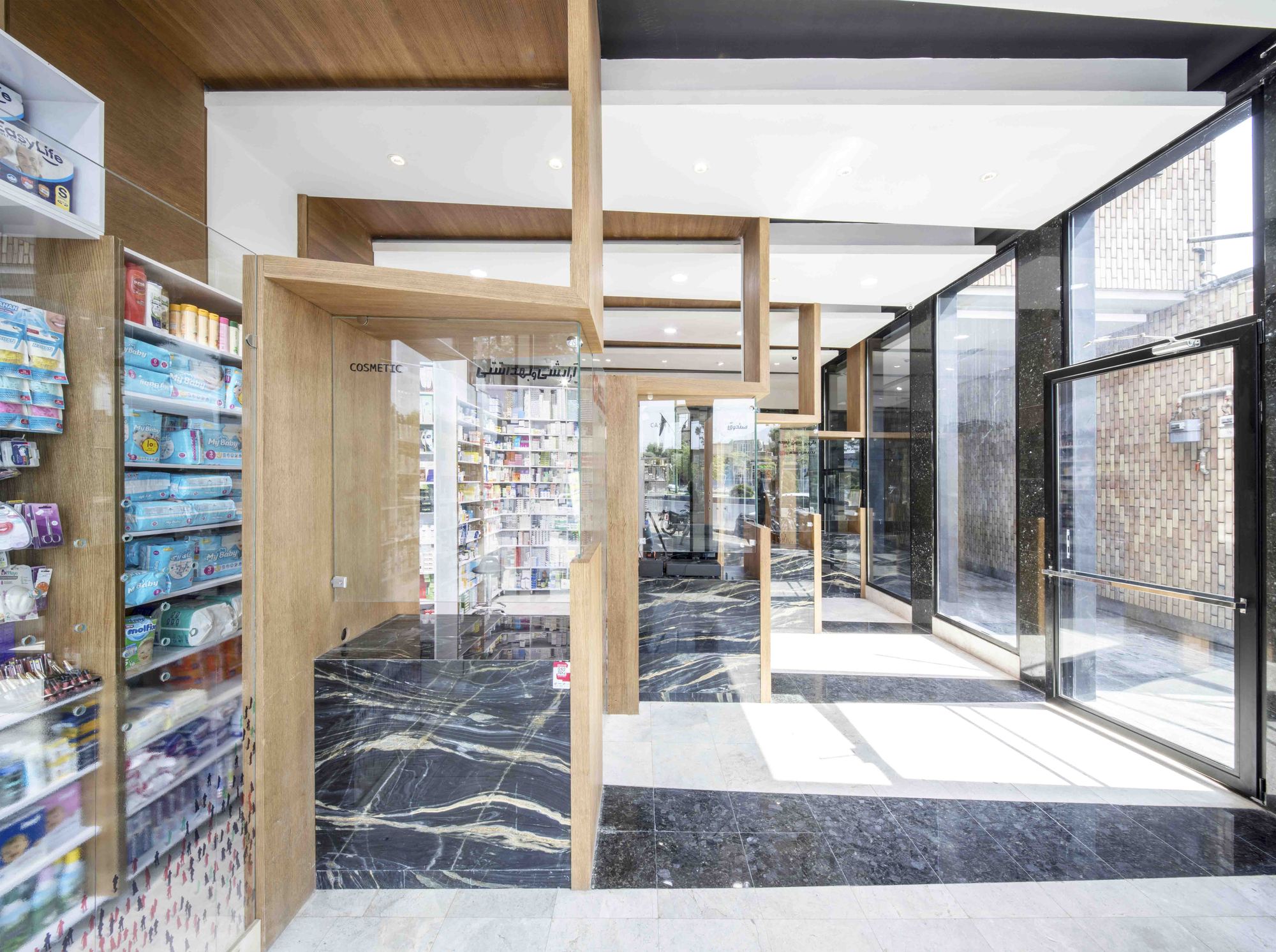 Gallery of Ravan Pharmacy / Aleshtar Architectural Office - 6
