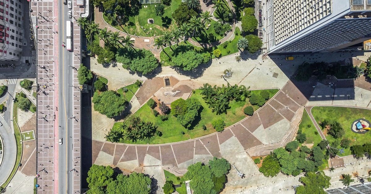 Vale do Anhangabaú: multiplicidade do espaço no imaginário | ArchDaily ...