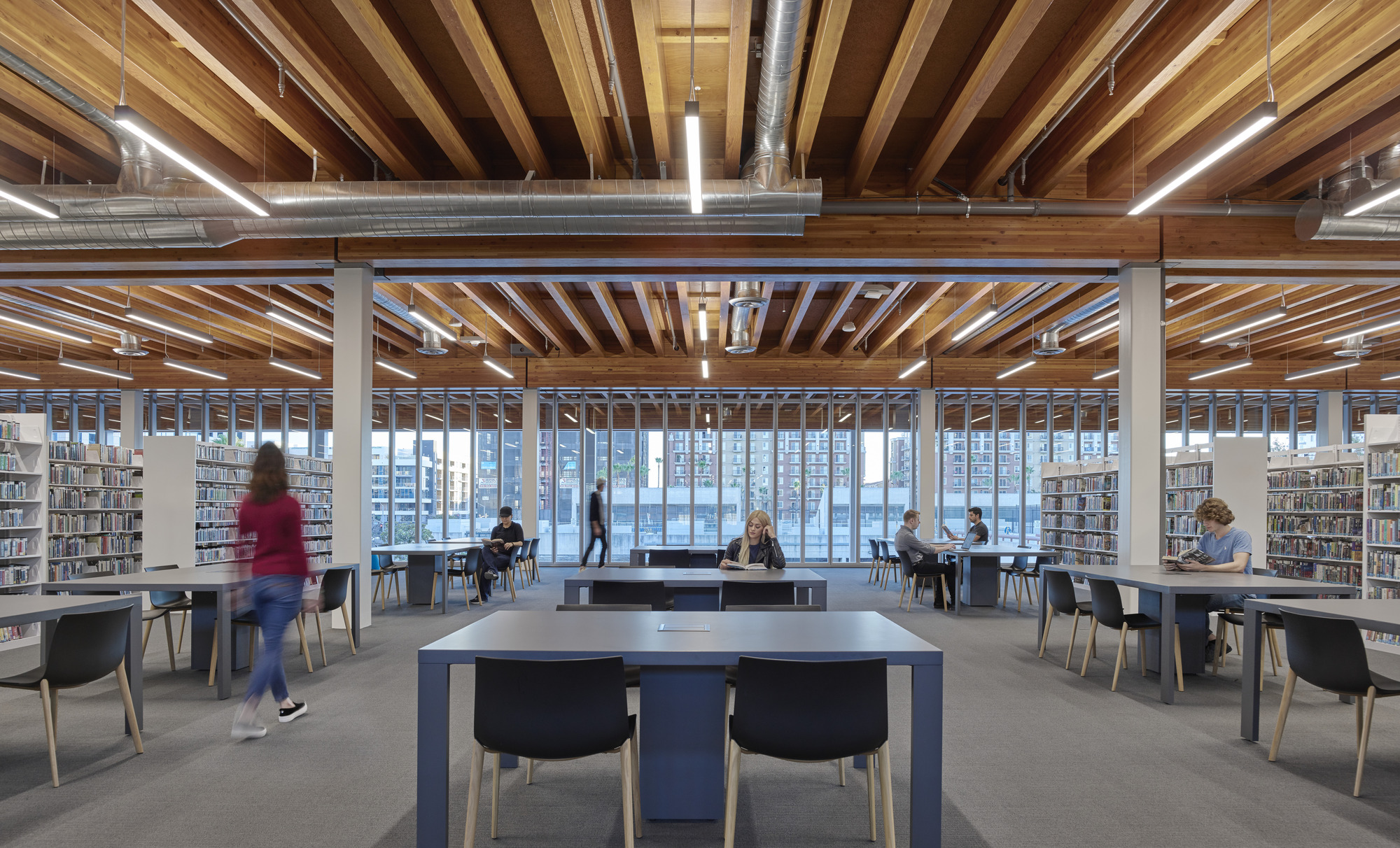 Gallery of Billie Jean King Main Library / Skidmore, Owings & Merrill - 11
