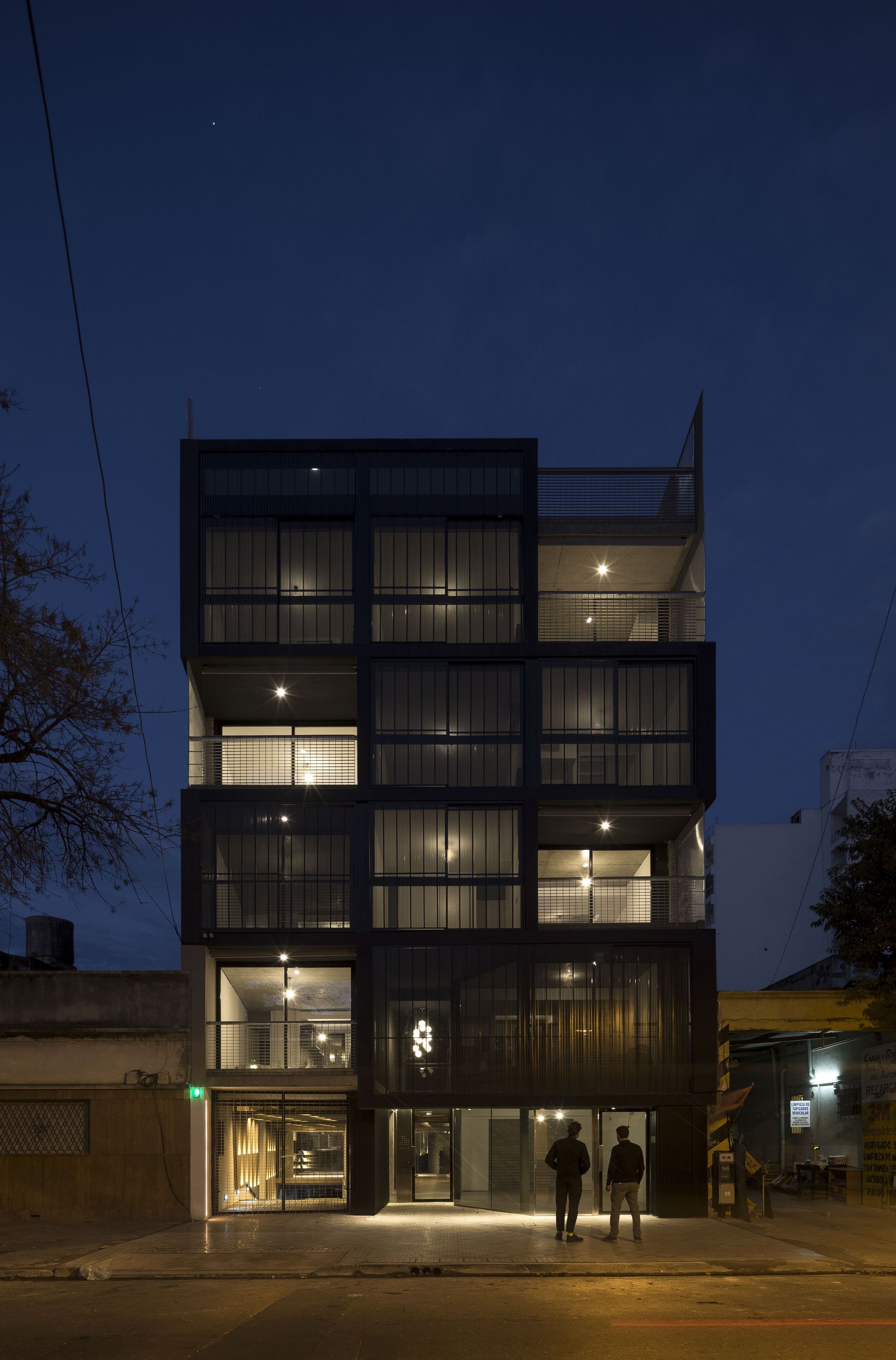 Gallery of Pichincha Hybrid Housing Complex / 3dF arquitectos - 19