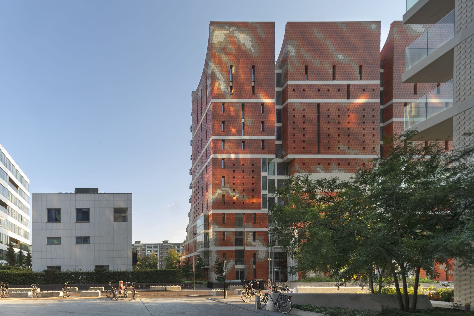 Gallery of The George Residential Building / Dok Architecten - 2