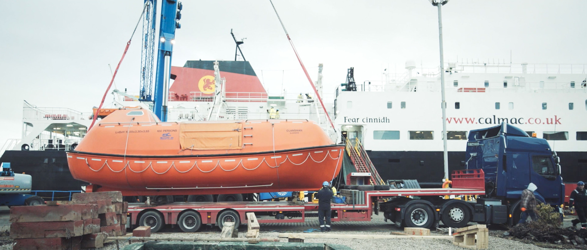 Gallery of Two Young Architects Redesign a Lifeboat to Sail the Arctic - 6