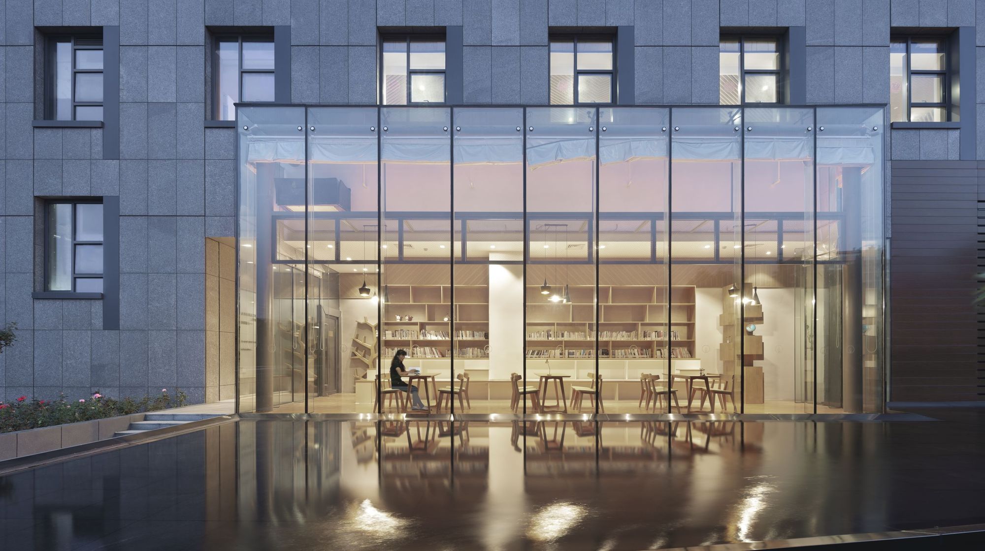 Gallery of Changzhou Towngas Service Center / Architecture & Engineers ...