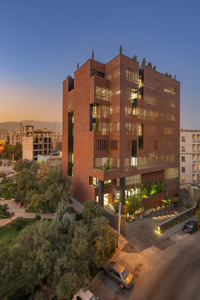 Gallery of Sharif Office Building / Hooba Design - 18