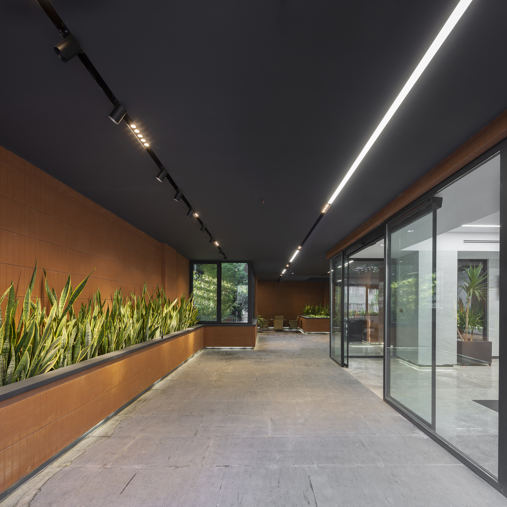 Gallery of Sharif Office Building / Hooba Design - 4