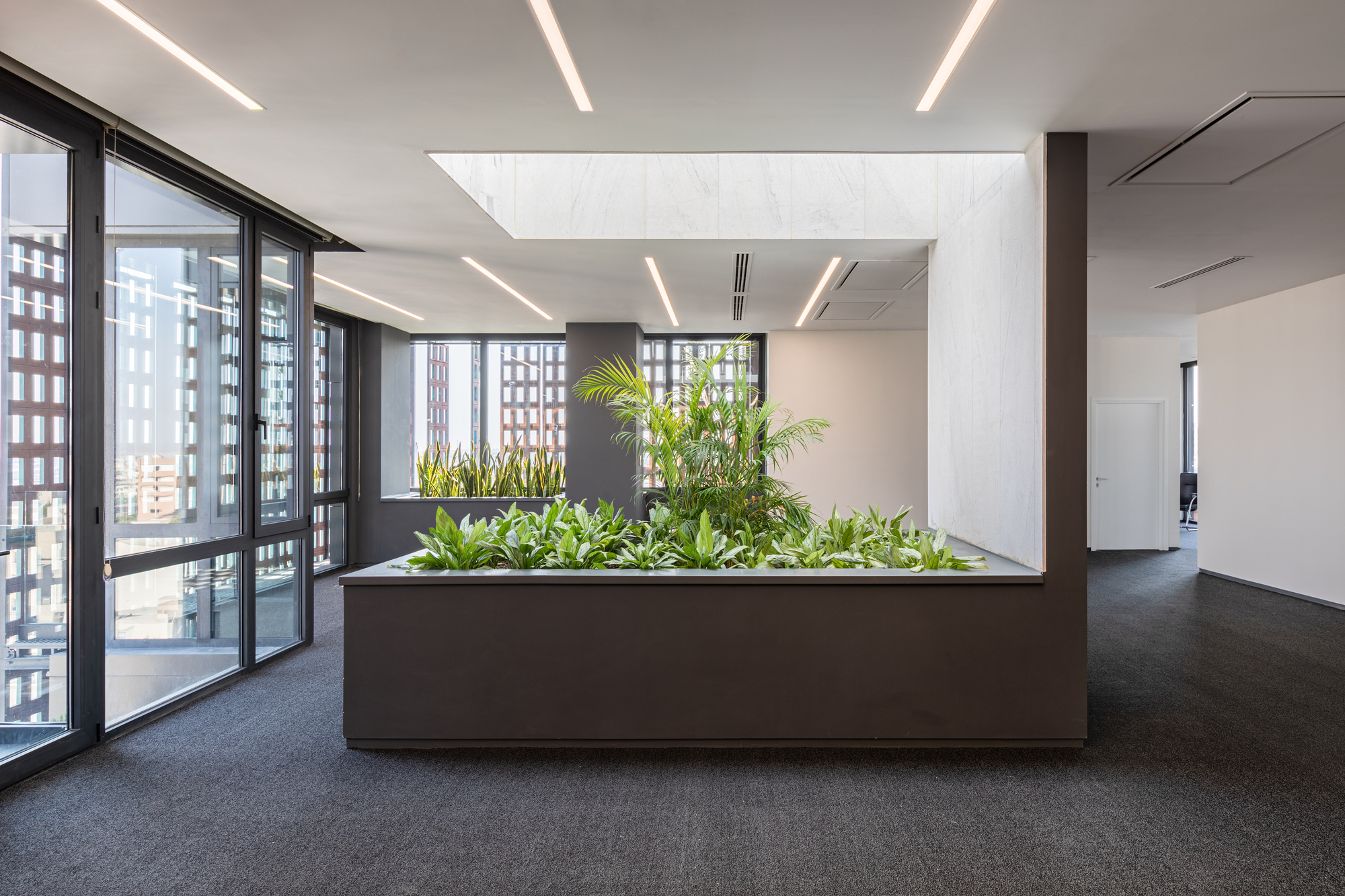 Gallery of Sharif Office Building / Hooba Design - 19