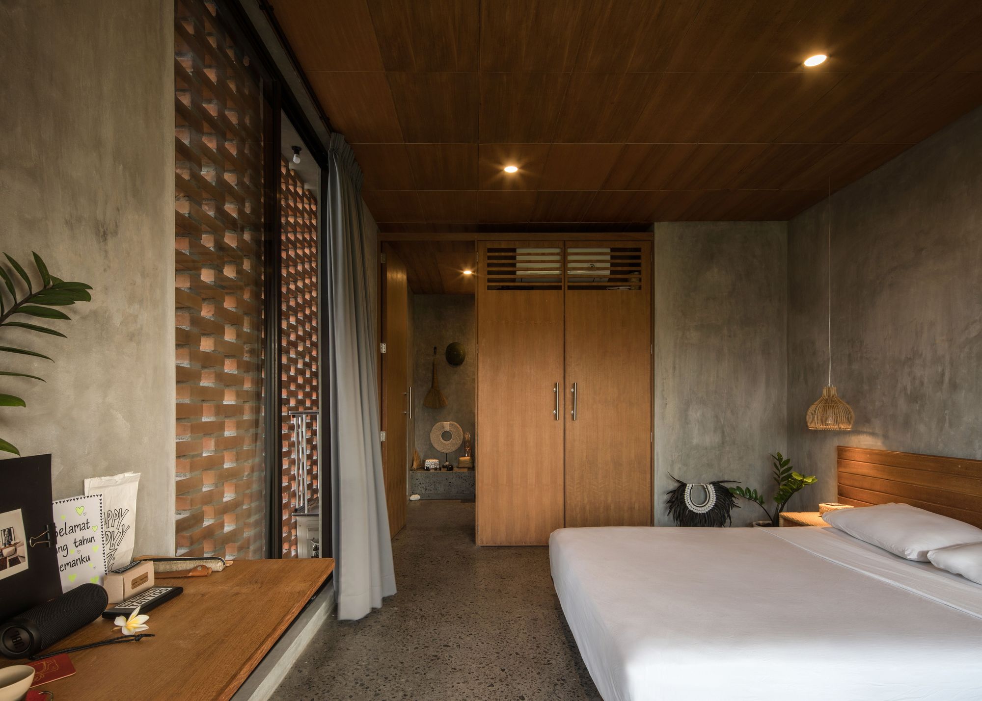 Gallery of Uma Bulug Guest House / Biombo Architects - 2