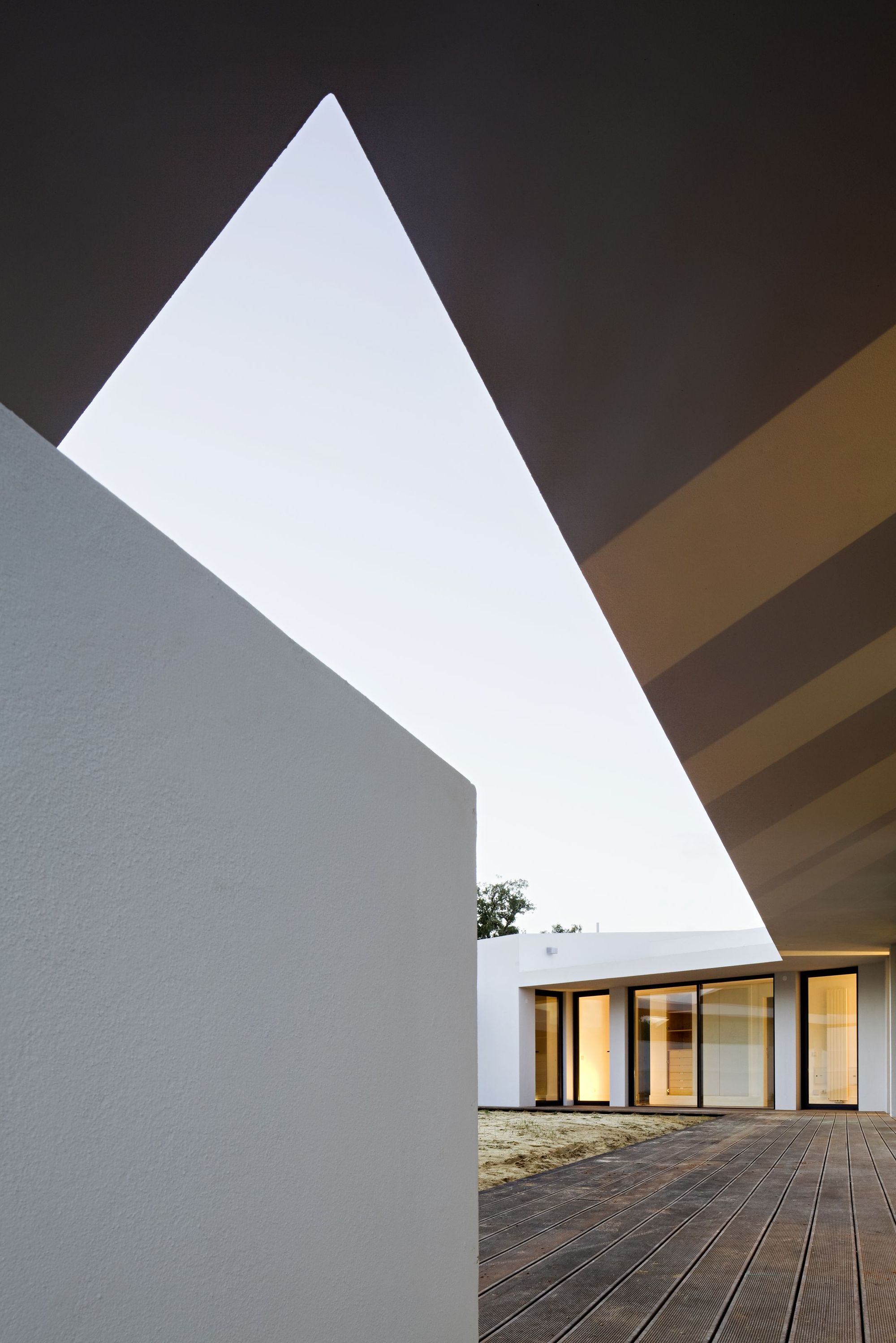 Galería de Casa Miraventos / ComA - 9