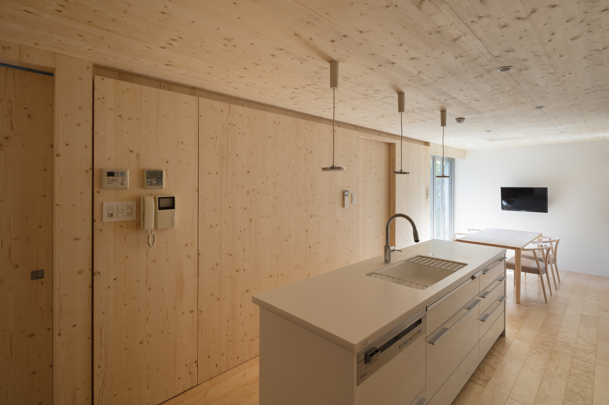 Gallery of Continuous Plate House 2.0 / F.A.D.S. - 9