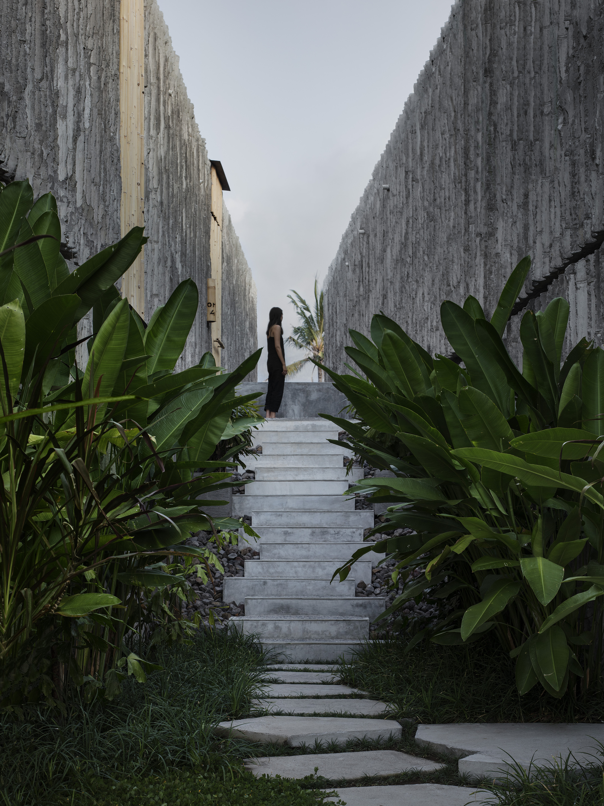Gallery of The Tiing Hotel / Nic Brunsdon + MANGUNING - 3